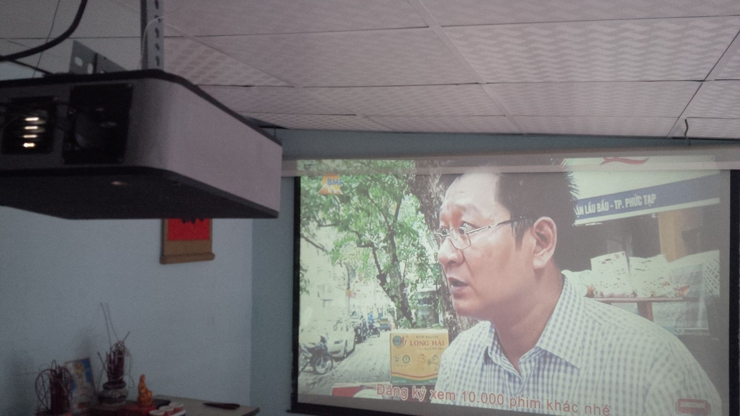 DIY LED Projector : 6 Steps (with Pictures) - Instructables