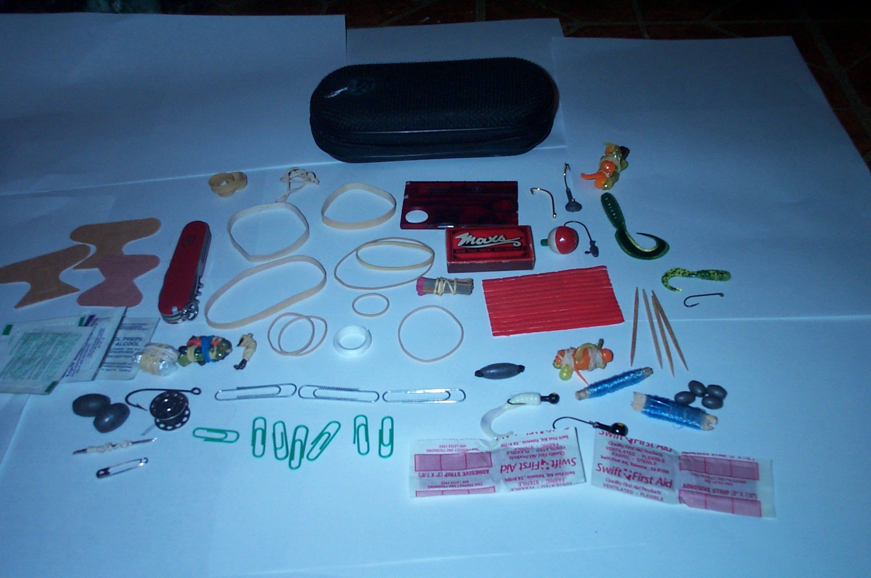 The Greatst Survivle Kit of Them ALL!! : 11 Steps - Instructables