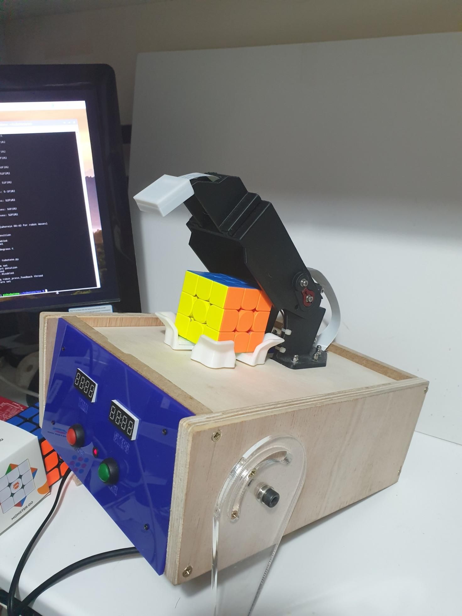 CUBOTone: a Rubik Cube Solver Robot, With Raspberry Pi and Picamera : 4 ...