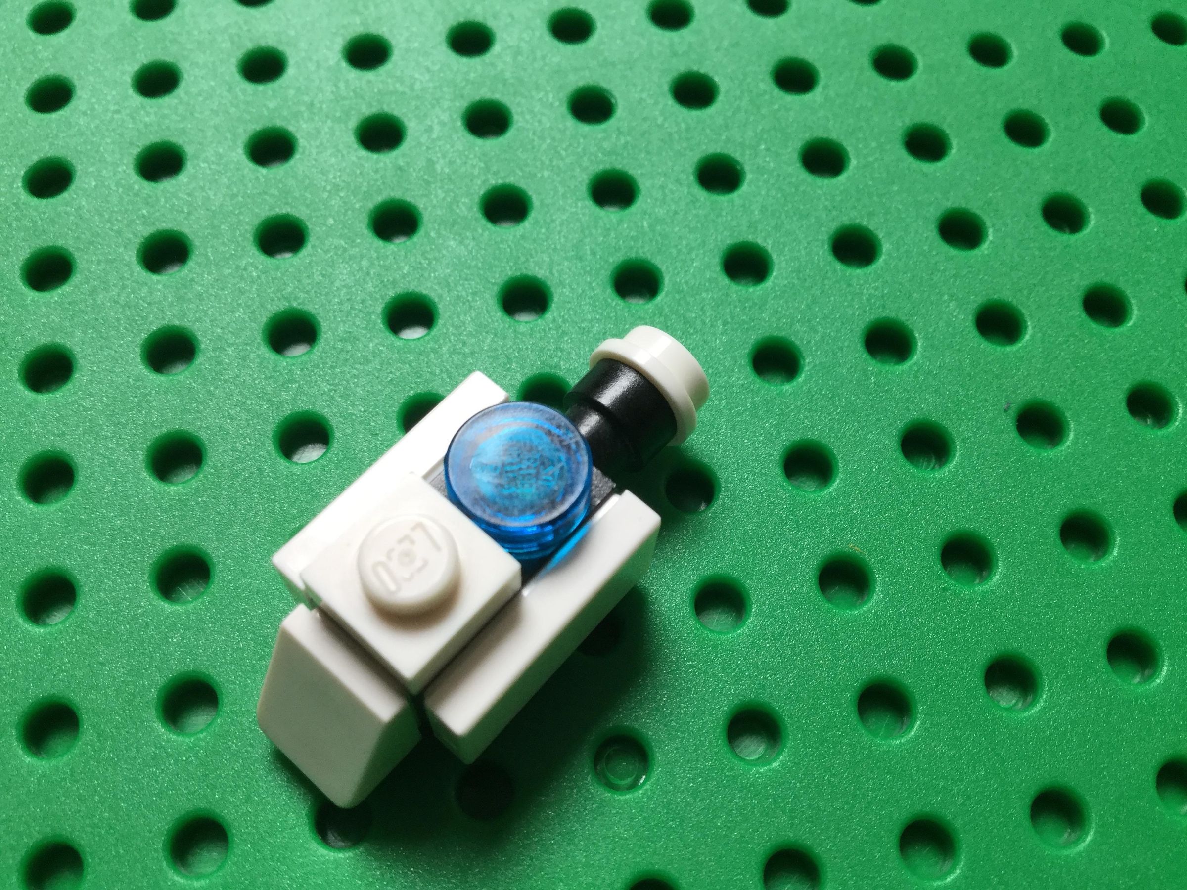 Lego Portal Gun, Chell Figure and Companion Cube : 4 Steps - Instructables