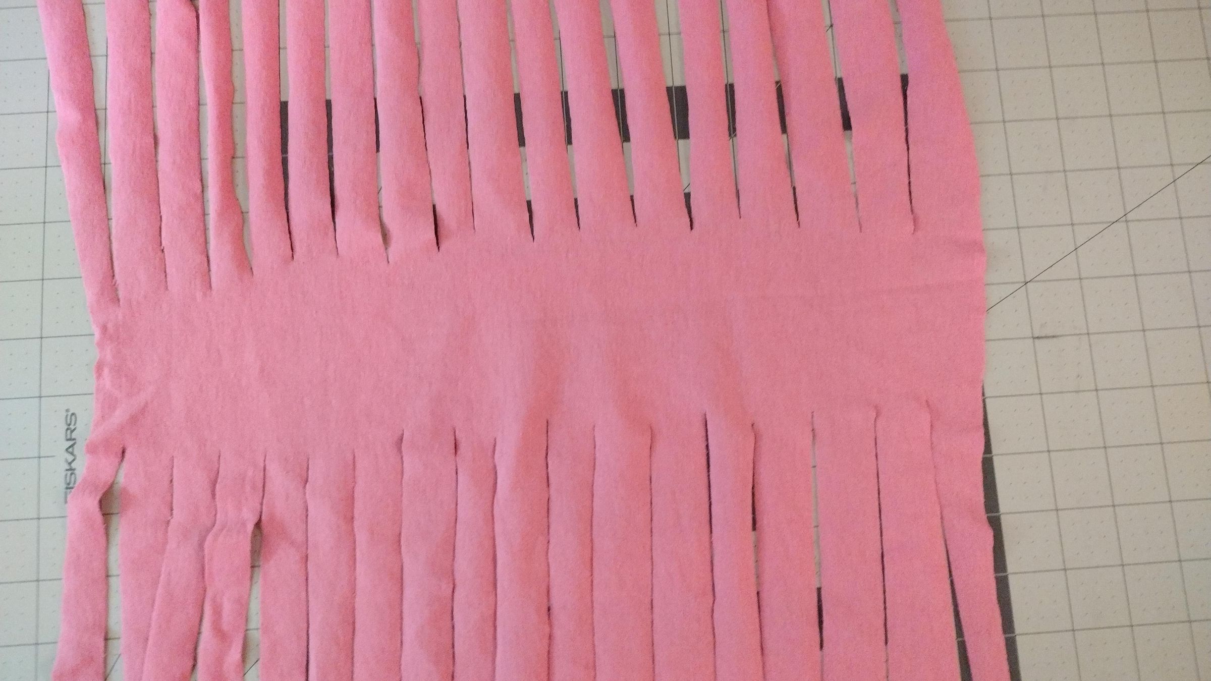 How to Make Rope Out of an Old T-Shirt : 7 Steps (with Pictures ...