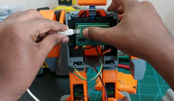 Pico Hash - Mini Humanoid Robot : 15 Steps (with Pictures) - Instructables