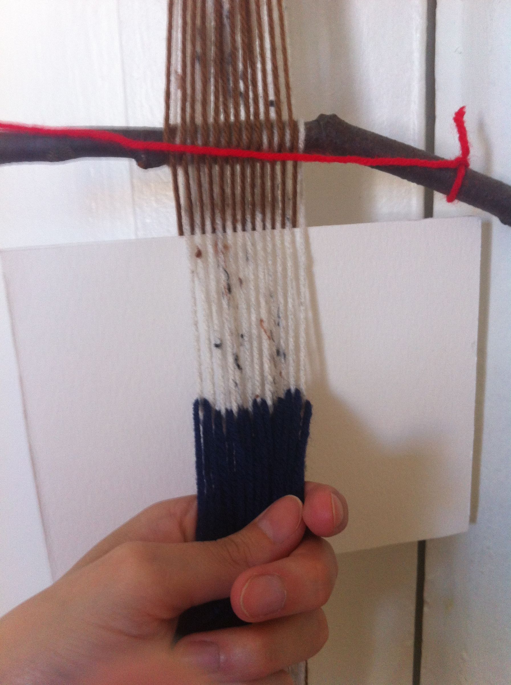 Sticks + Strings Loom : 8 Steps (with Pictures) - Instructables