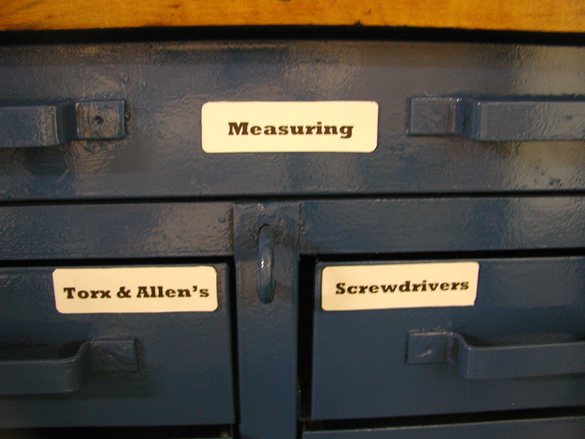 Recycled Tool Box Magnetic Labels : 8 Steps (with Pictures) - Instructables