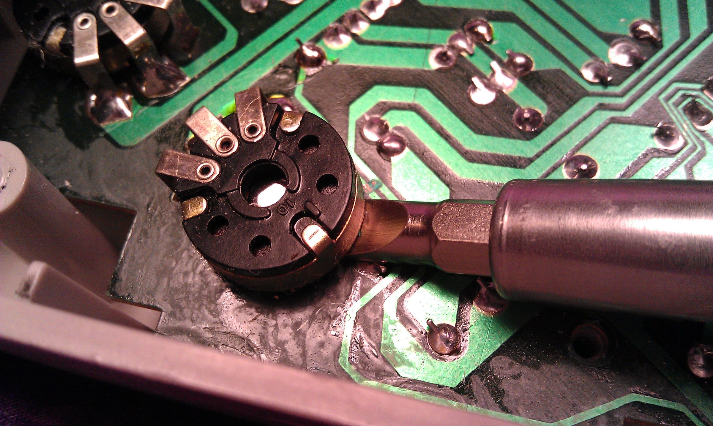 How to Build a Recycled Retro: NES Advantage Desktop Lamp Edition : 24 ...