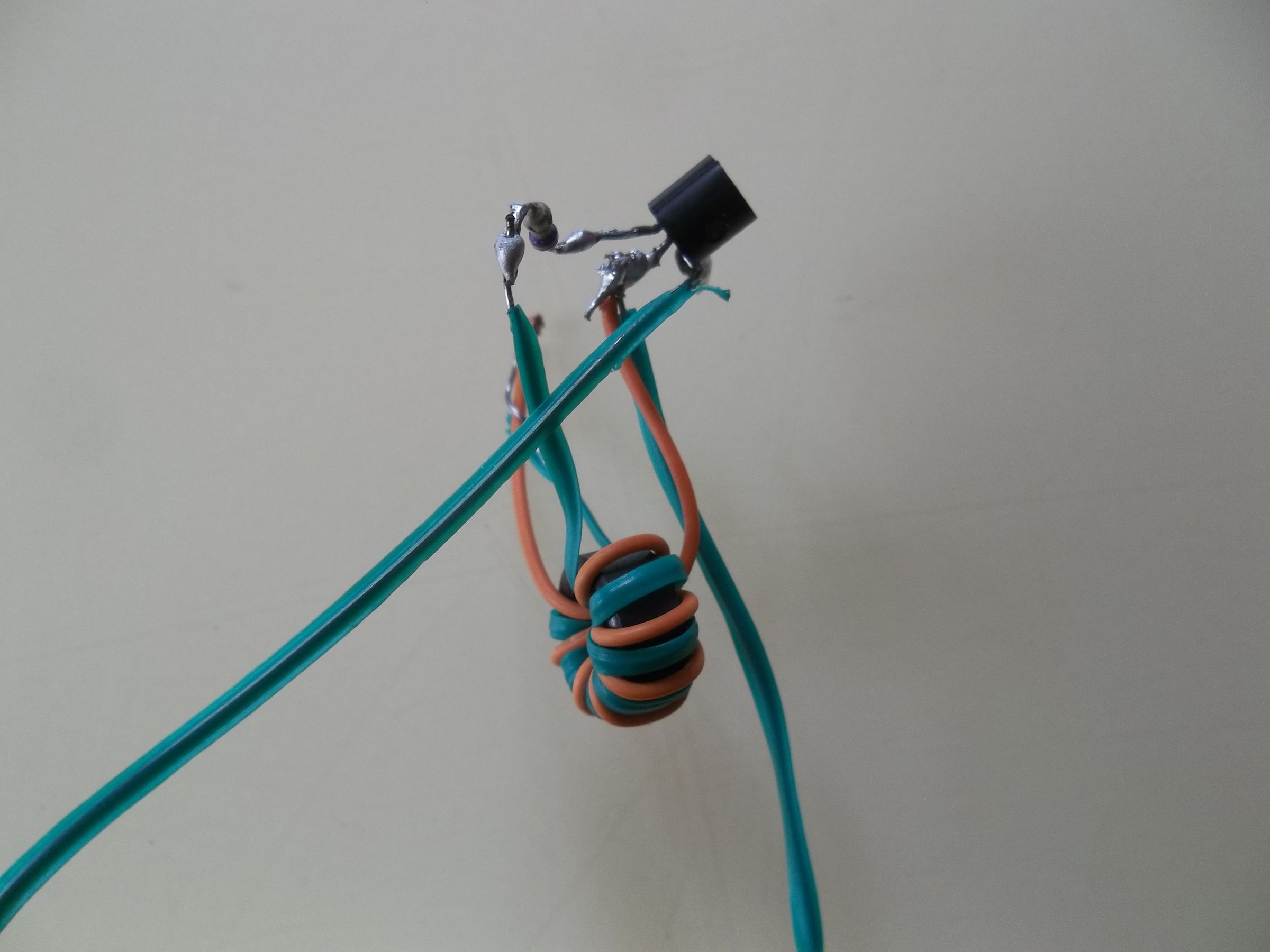 Super Power JOULE THIEF : 5 Steps (with Pictures) - Instructables