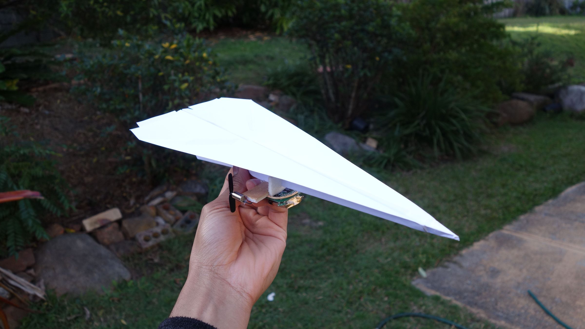 Easy Radio Control Paper Plane : 8 Steps (with Pictures) - Instructables