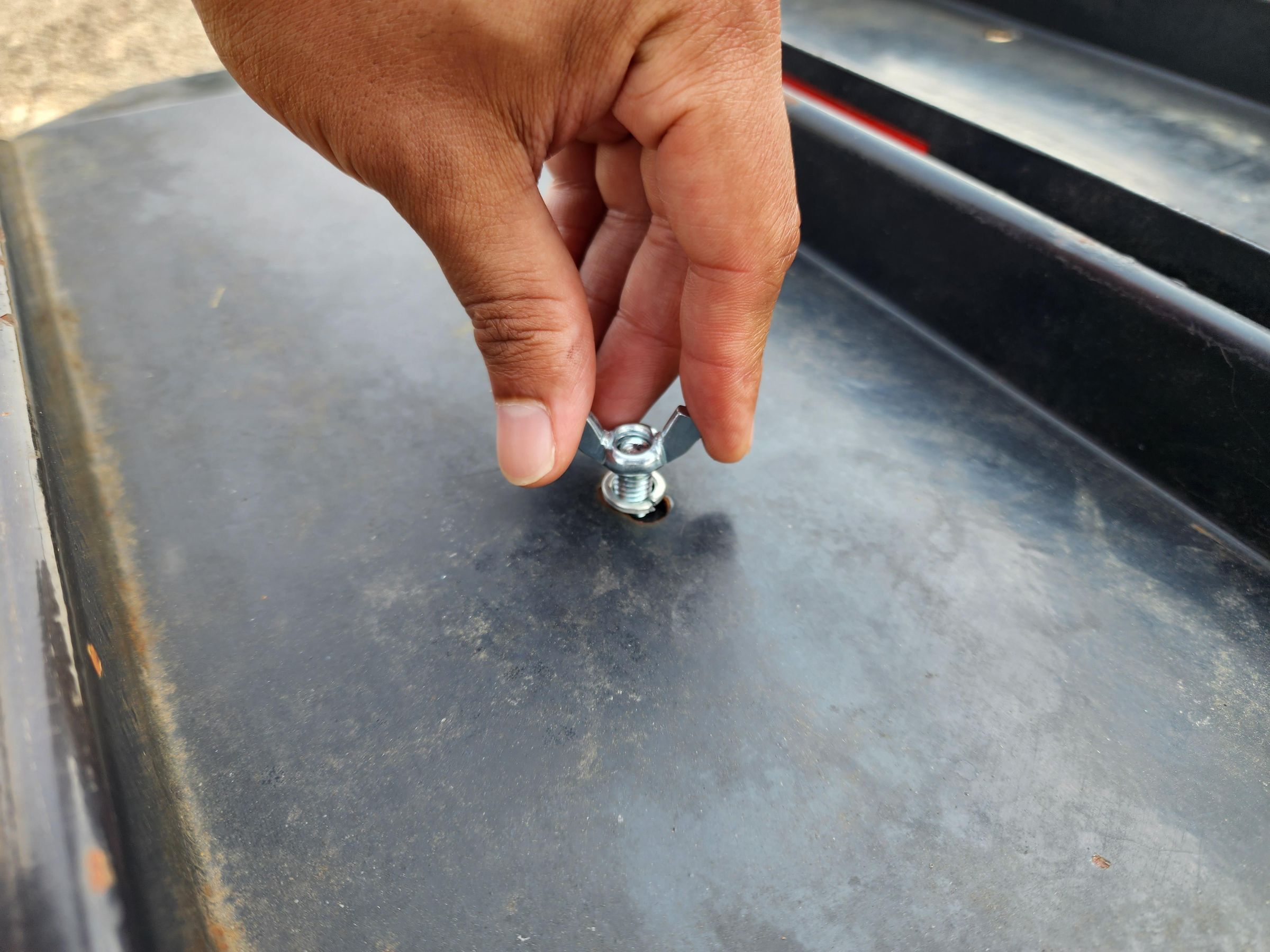 DIY Winch Assisted Motorcycle Hitch Carrier (No-Weld) : 6 Steps (with ...