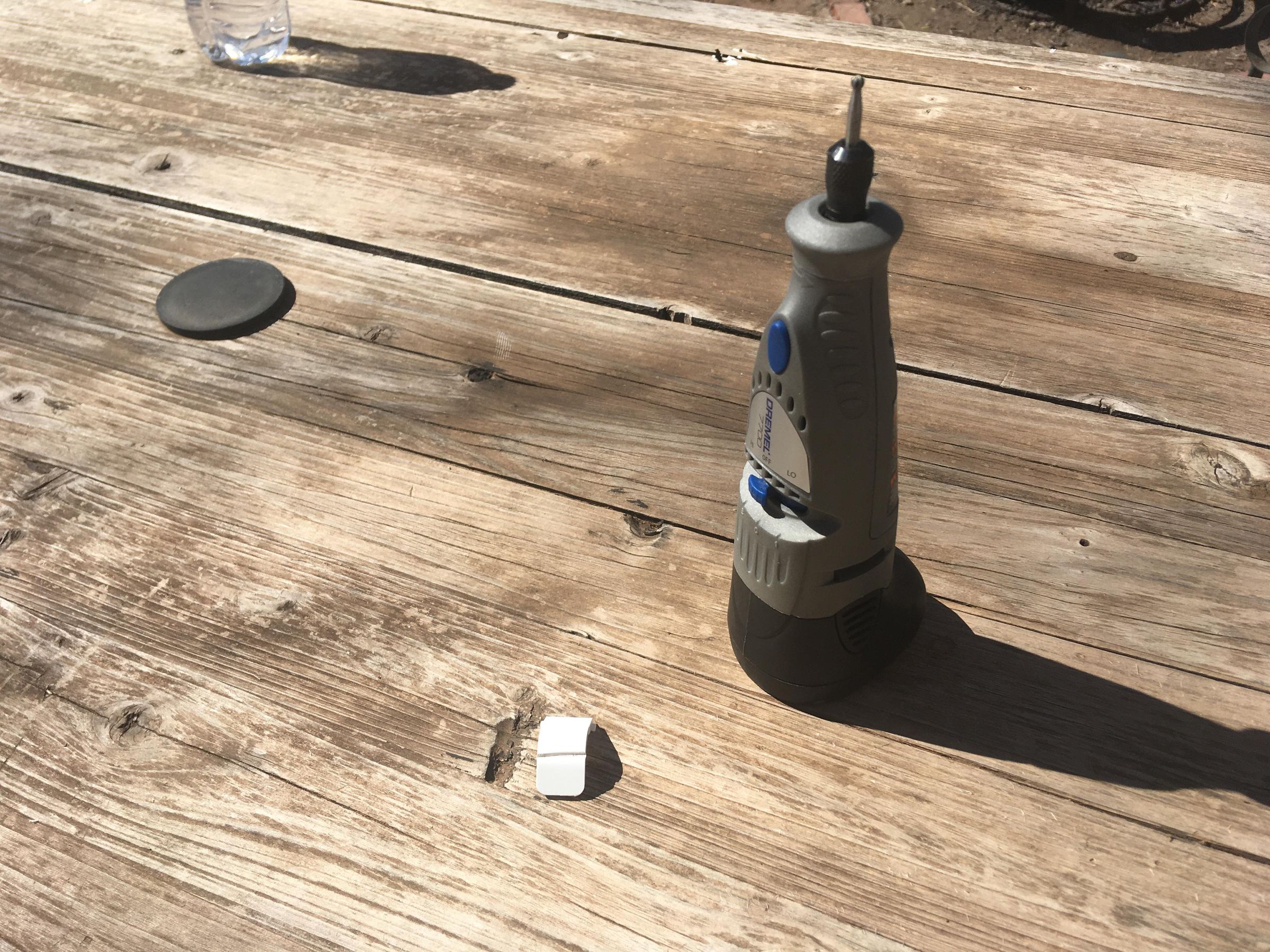 Apple Power Brick to Tape Measure Mod : 9 Steps (with Pictures ...