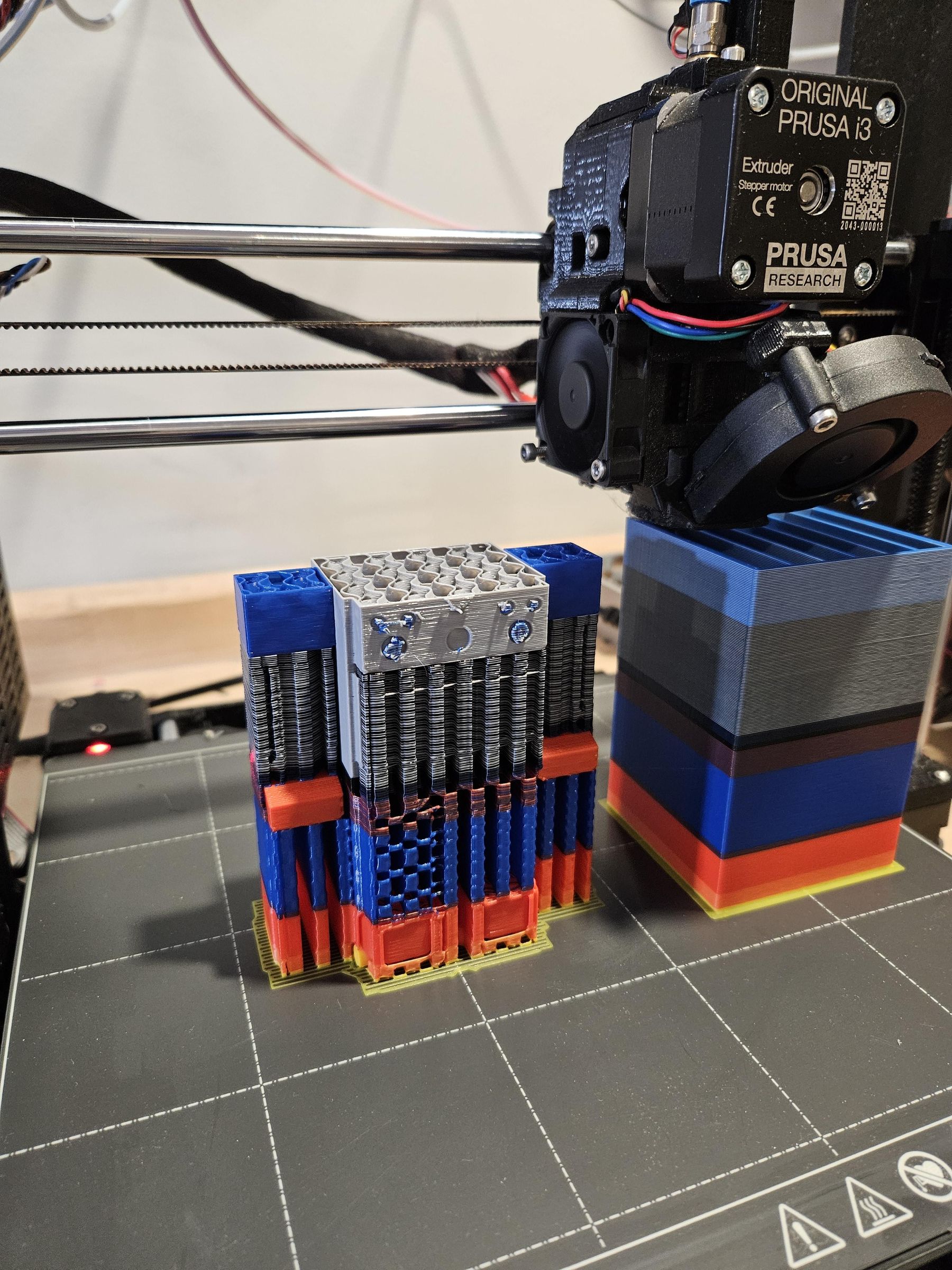 3D Model a Robot From Reference Images Using TinkerCAD : 8 Steps ...