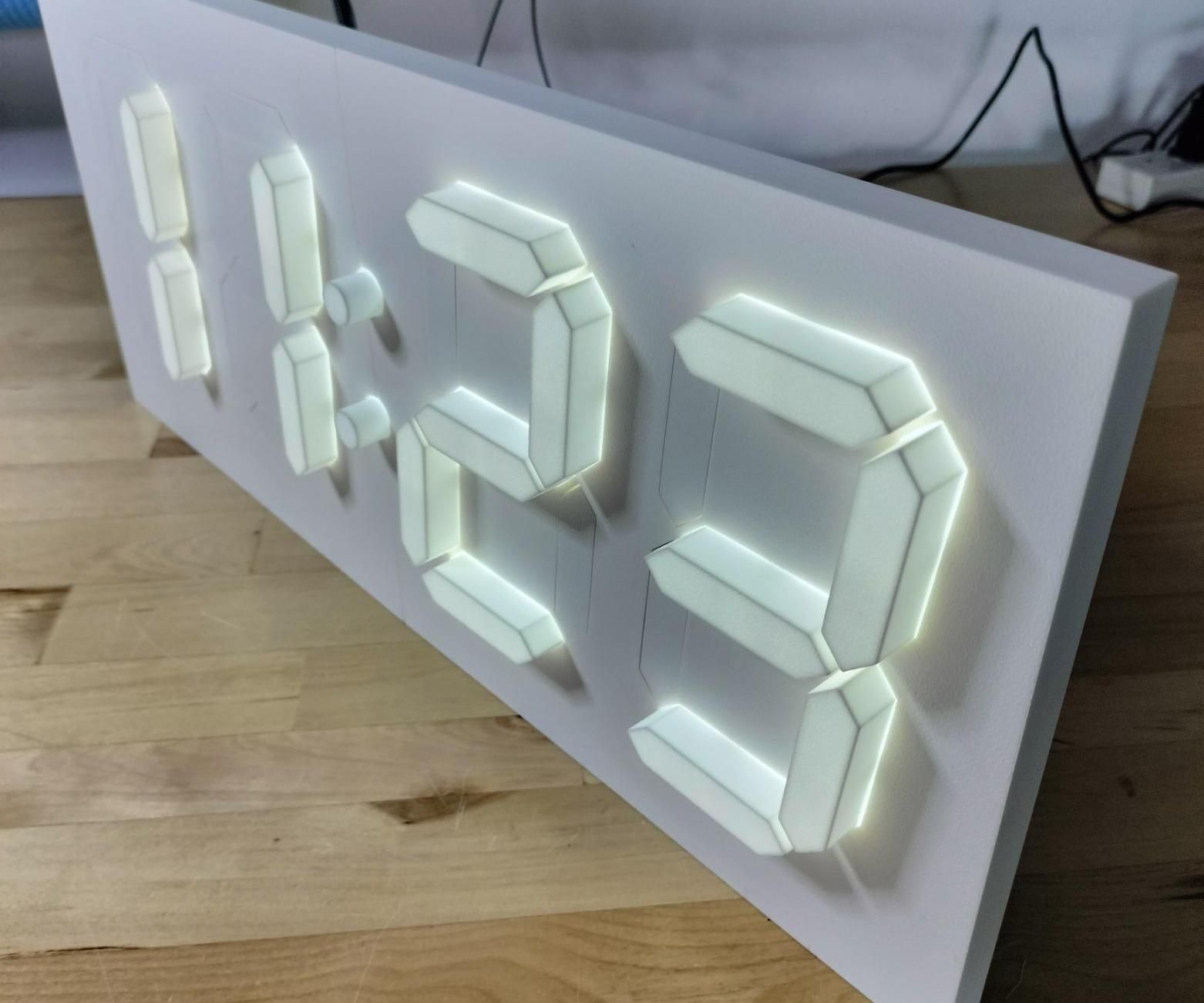 Kinetic Display : 16 Steps - Instructables
