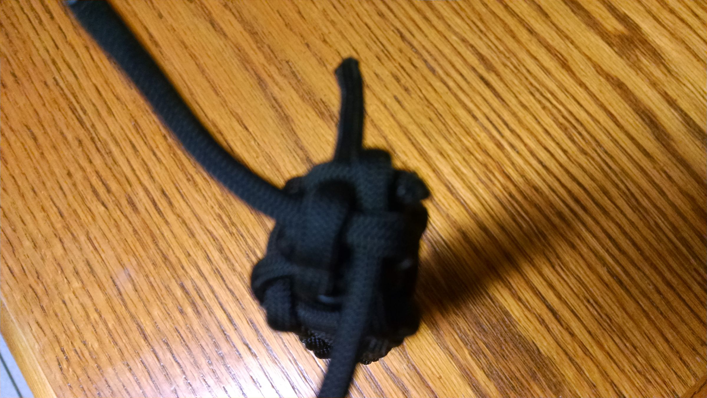Paracord Flashlight Grip. : 5 Steps (with Pictures) - Instructables