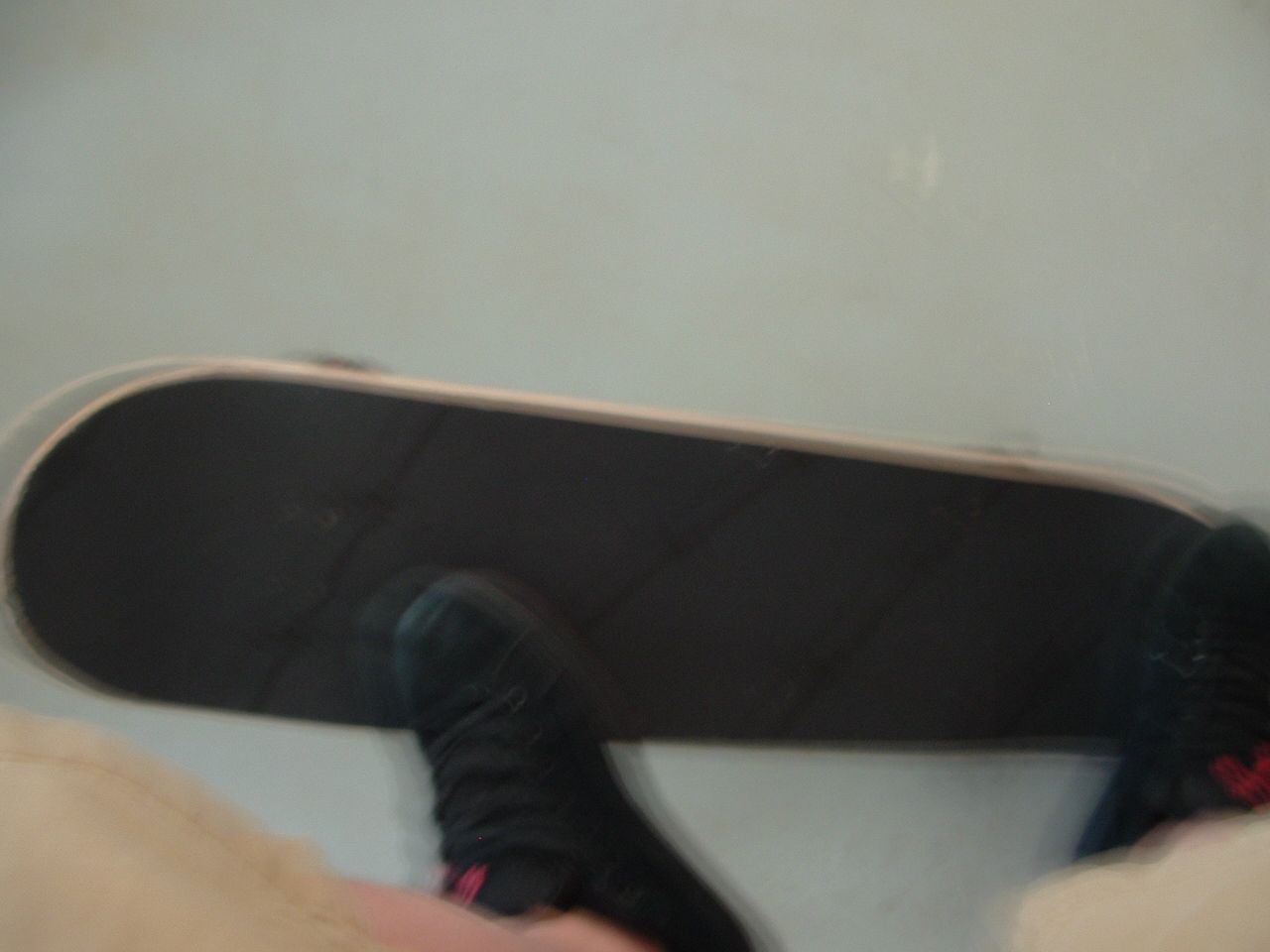 How to Kickflip : 4 Steps - Instructables