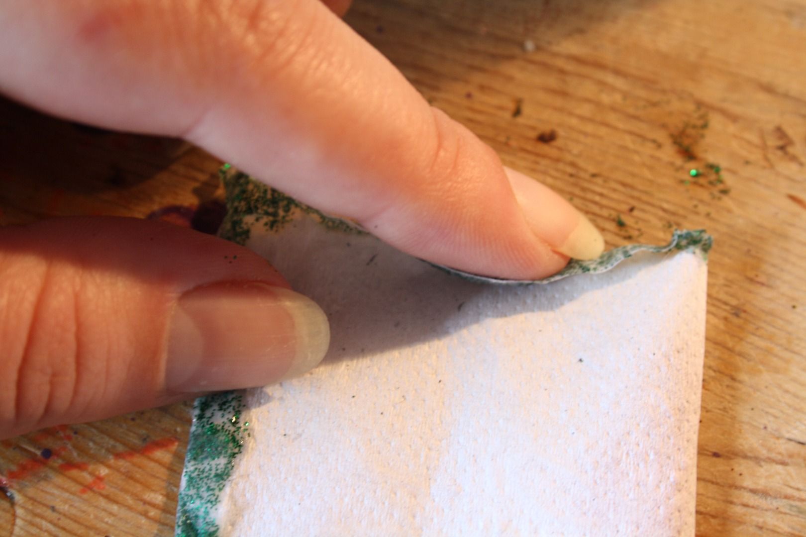 4 Annoying Ways to Use Glitter : 5 Steps - Instructables