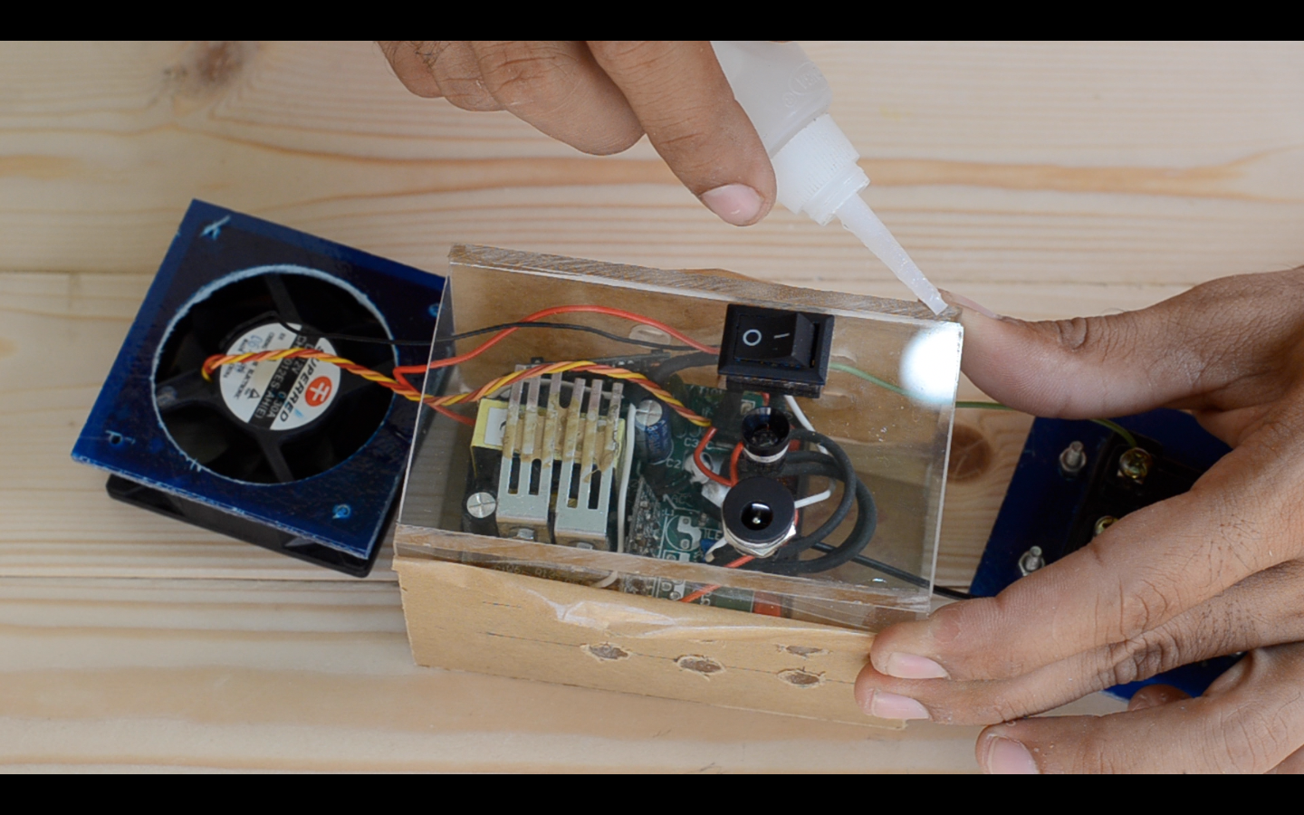 DIY Portable Power Inverter (12v DC to 220v AC) : 11 Steps (with ...