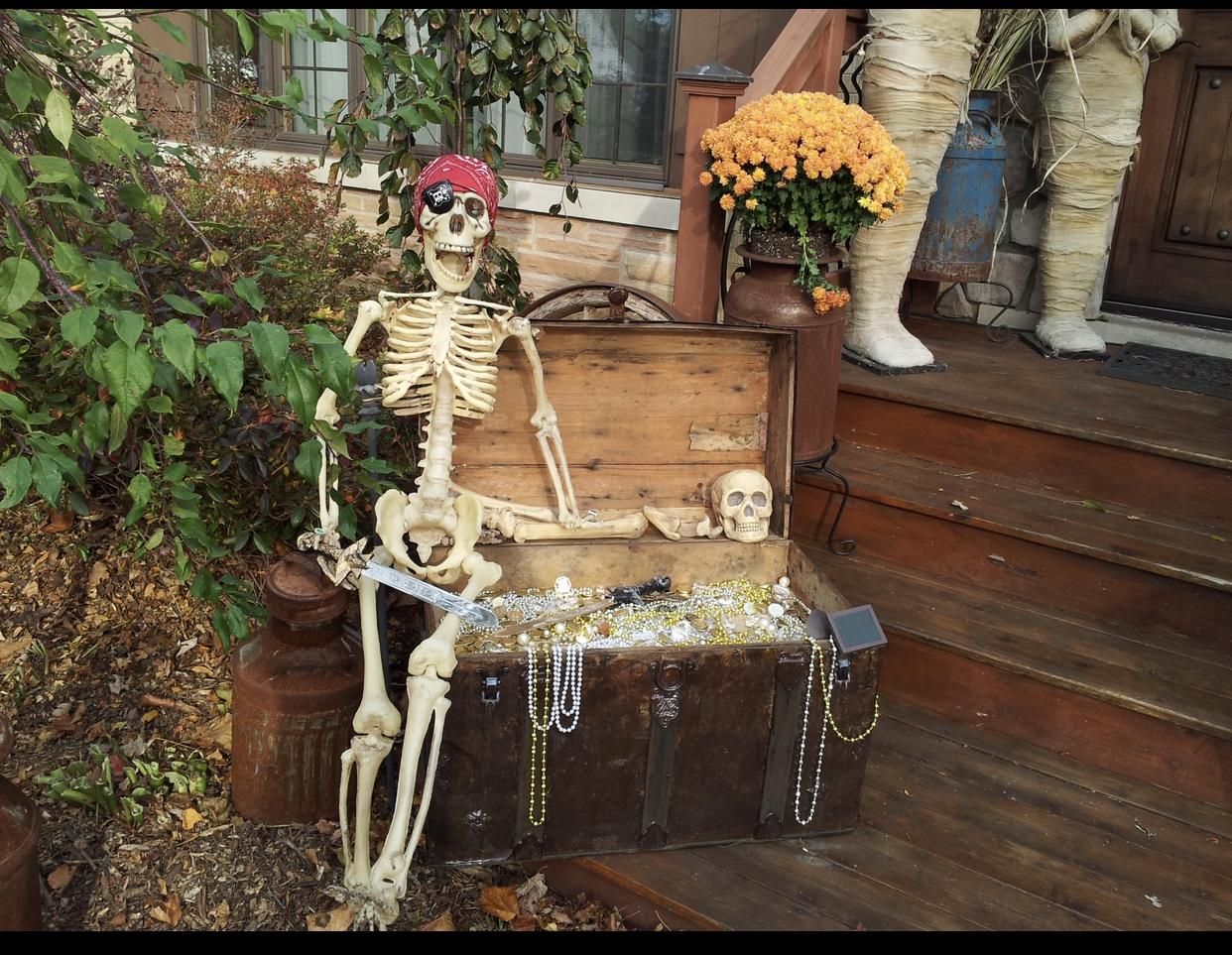 Skeleton Tea Party Decorations : 7 Steps (with Pictures) - Instructables