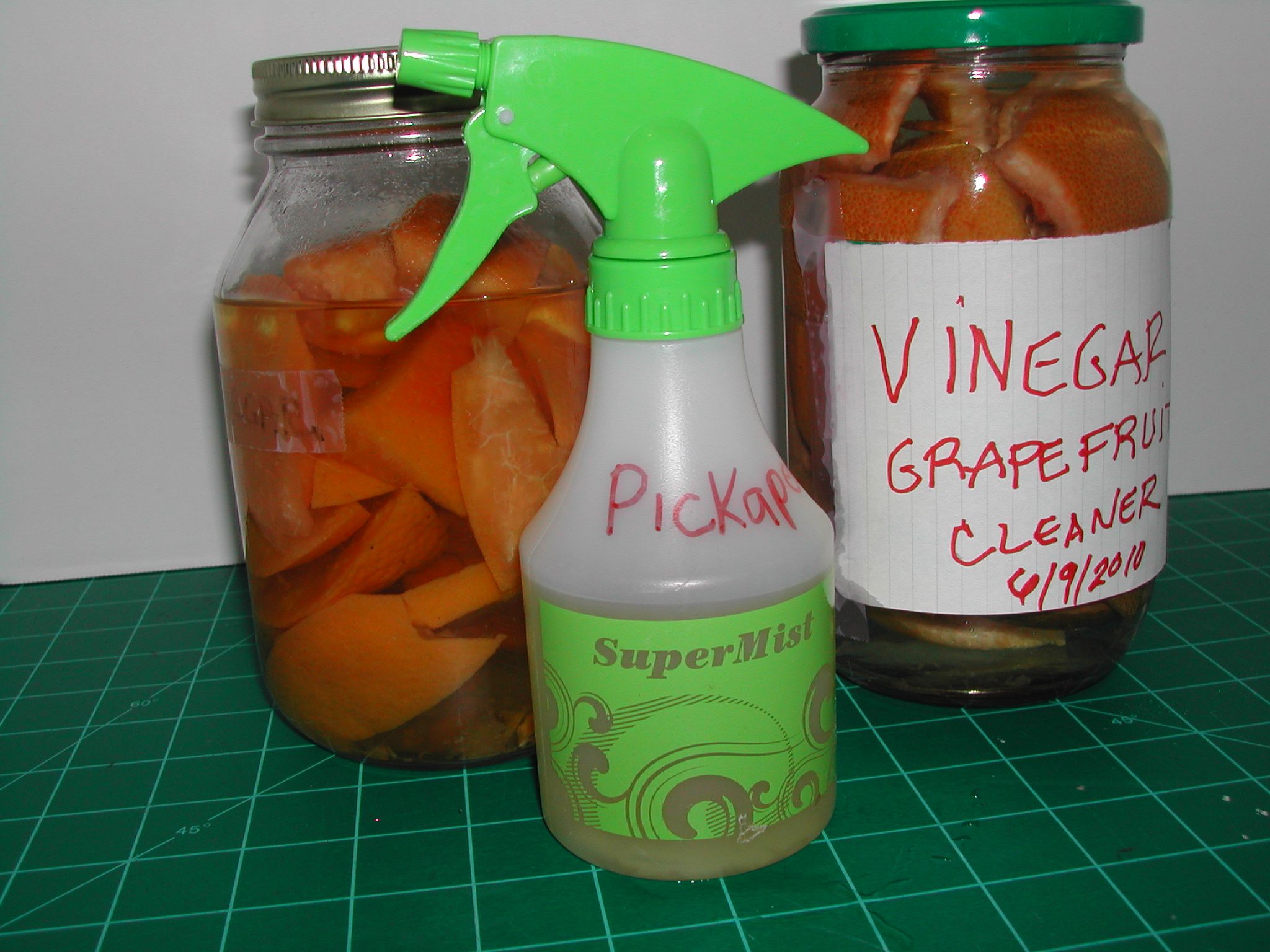 Kid Friendly All Natural Spray Cleaner : 4 Steps - Instructables