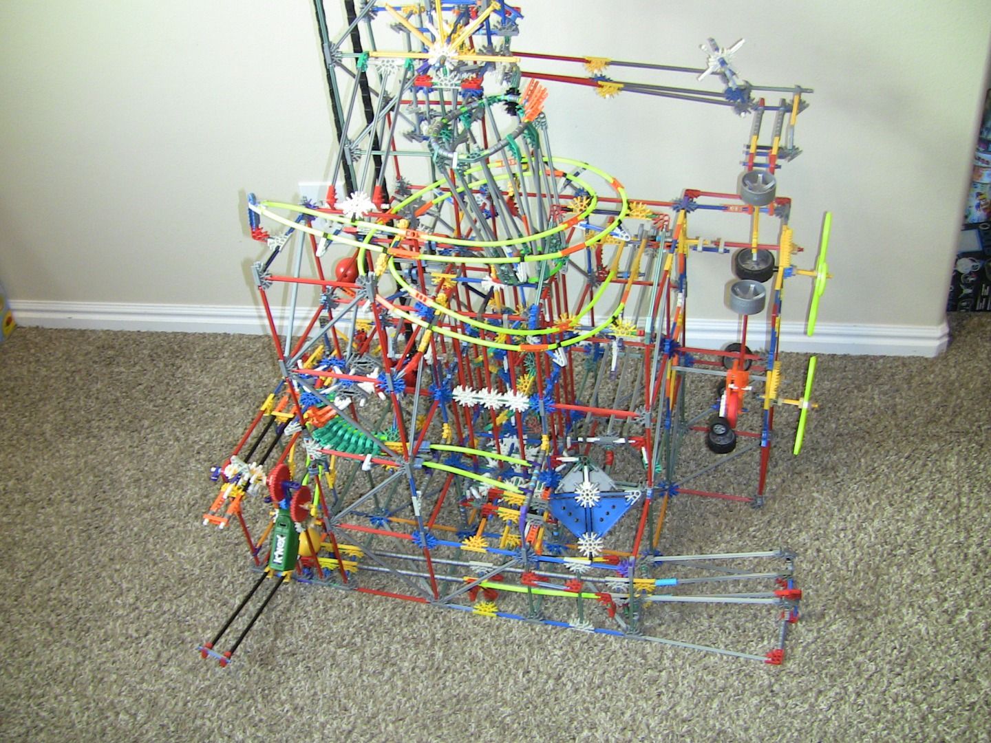 Regent Knex Ball Machine : 6 Steps - Instructables