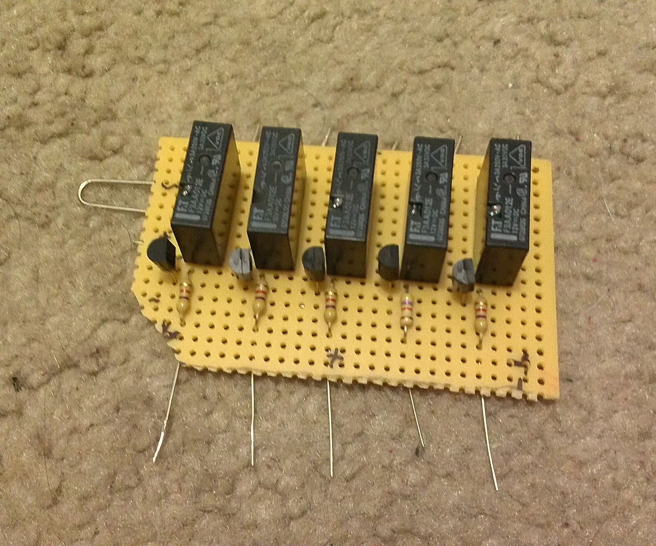 Simple DIY Christmas Light Controller : 12 Steps - Instructables