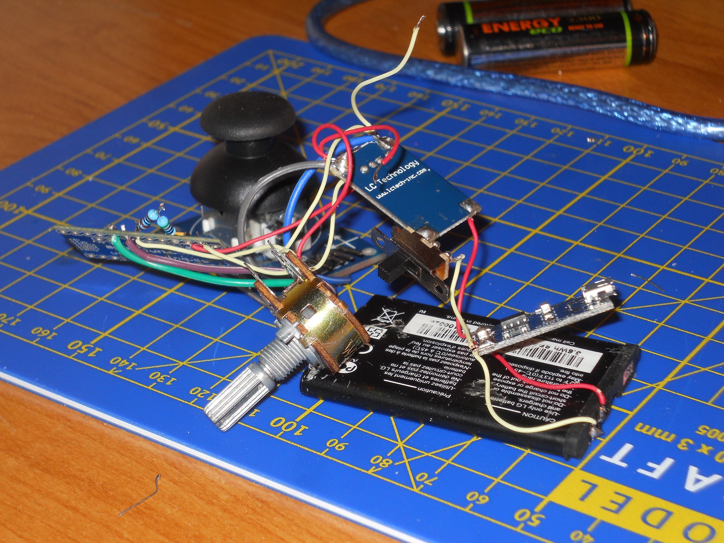 FPV Virtual Reality Arduino Controlled Tracked Robot : 17 Steps (with ...
