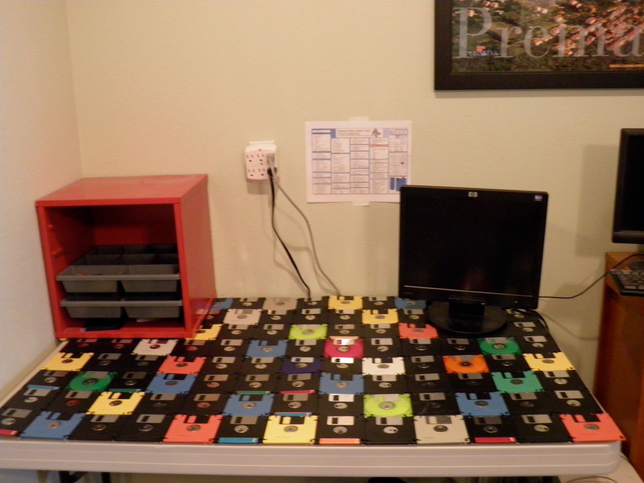My Floppy Disk Table Cover (contest Entry) - Instructables