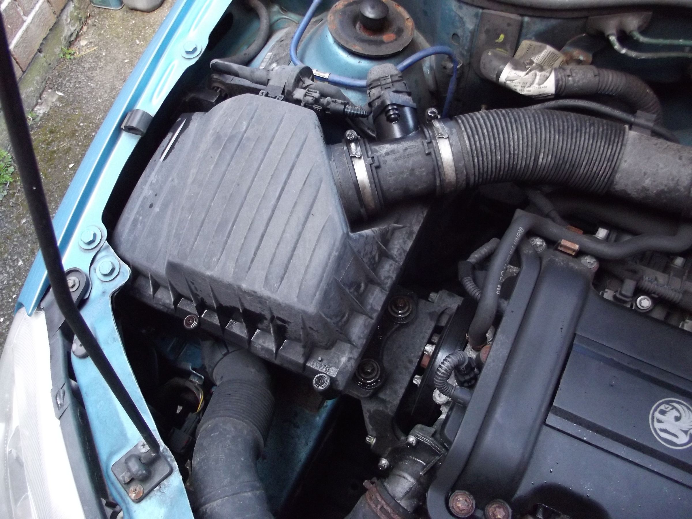 Changing a Vauxhall Corsa Water Pump : 12 Steps - Instructables