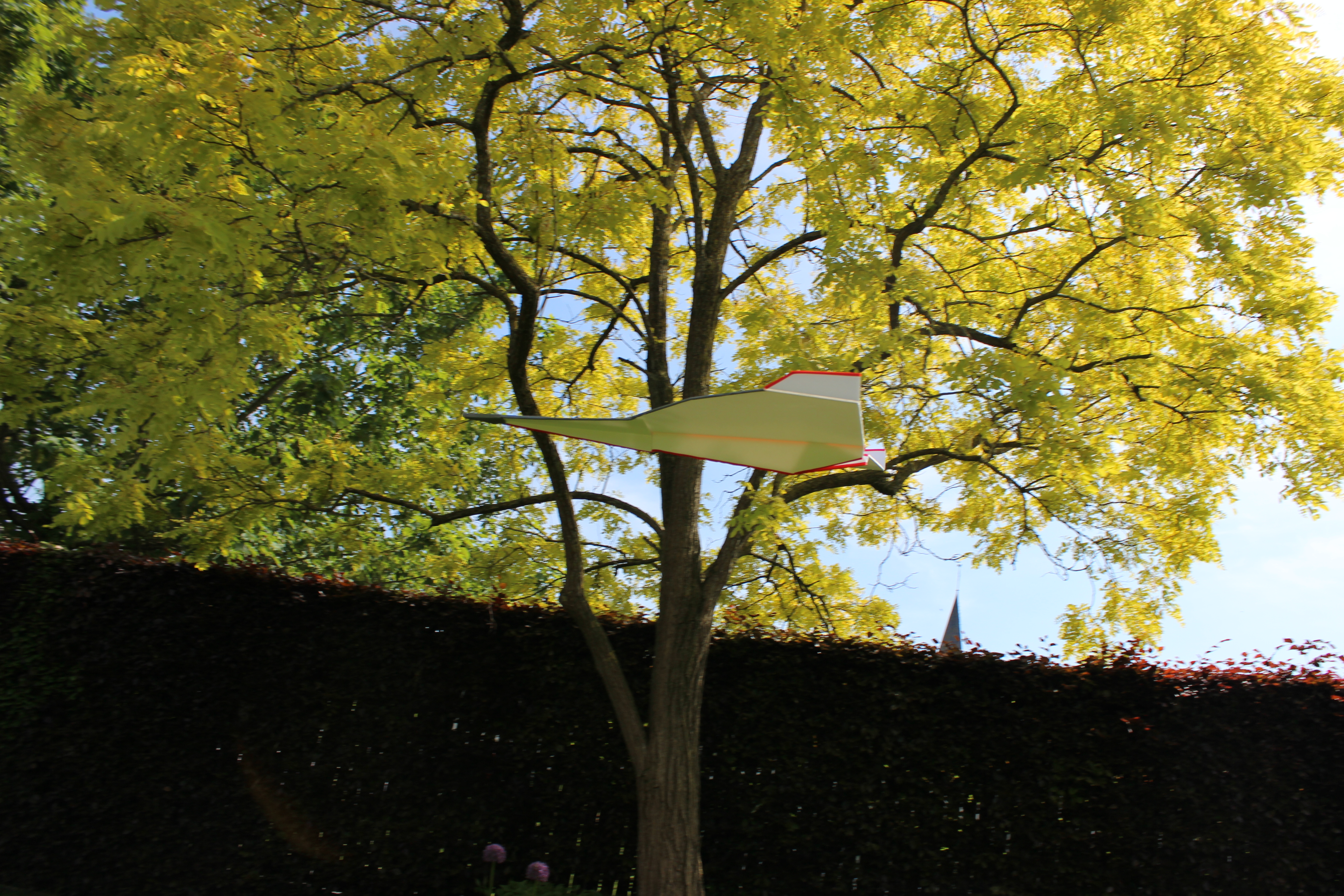 Paperplane XXL : 18 Steps - Instructables