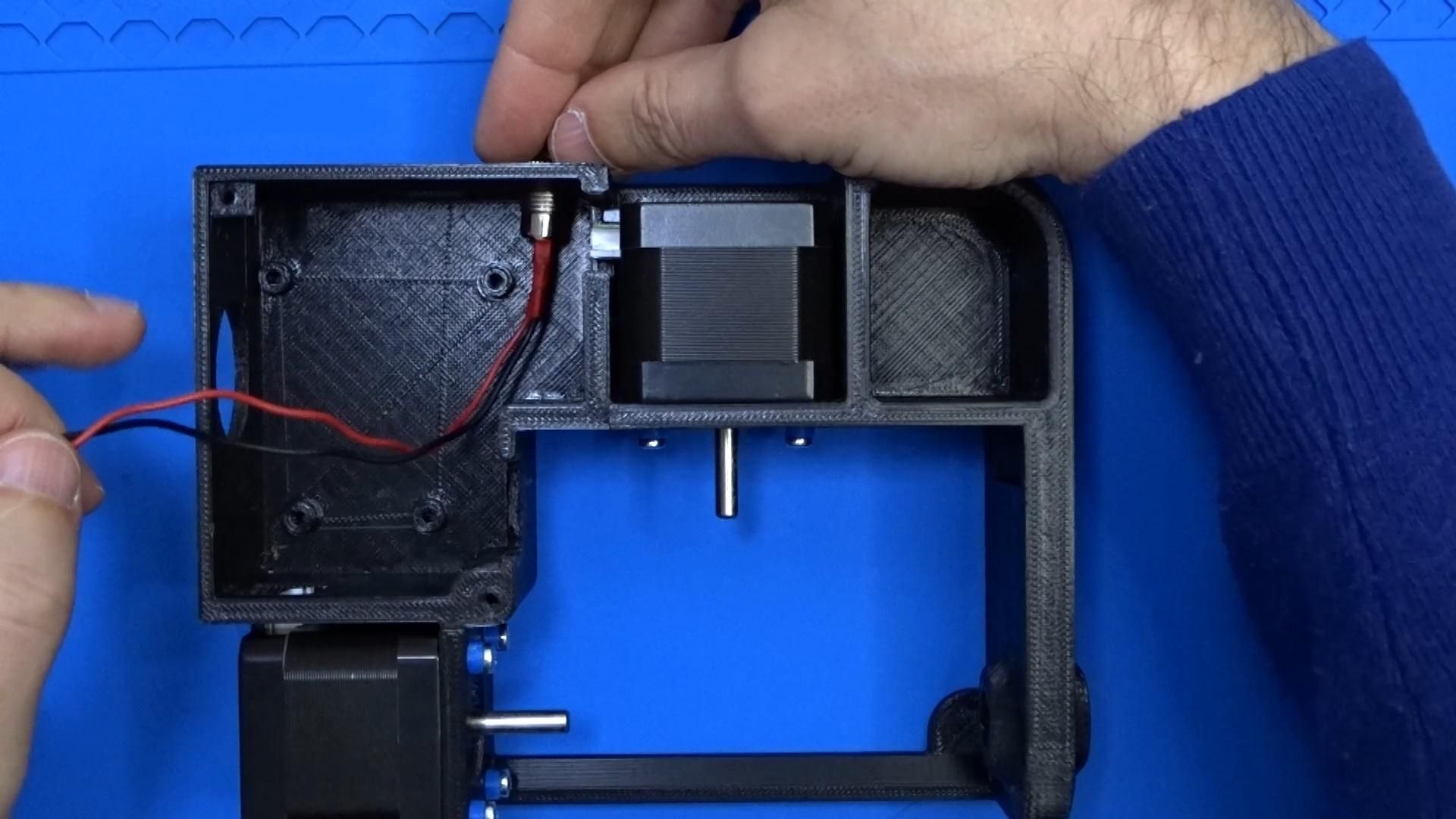 Eggduino - Eggbot - SphereBot - the Machine for Drawing on Eggs : 9 ...
