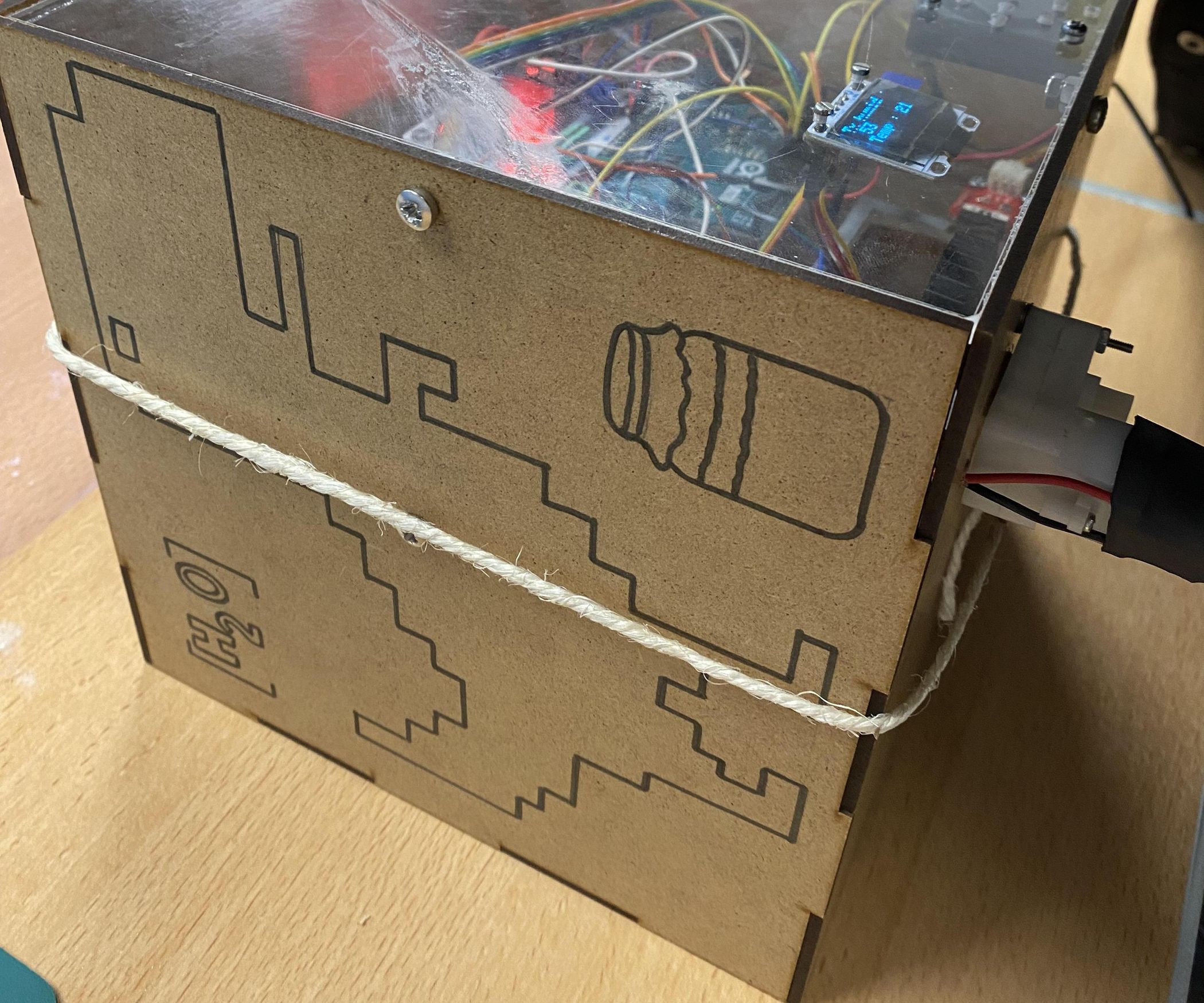 Automatic Ventilation With a Hatch : 7 Steps - Instructables