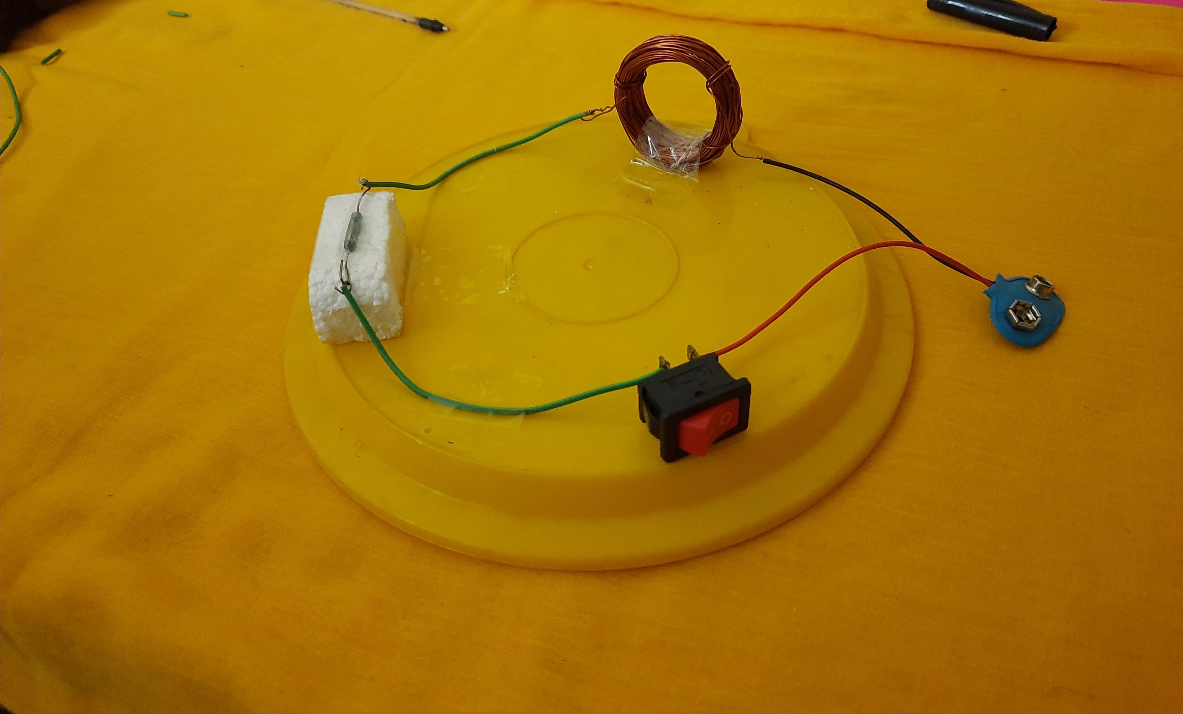 Electromagnetic Spinner : 9 Steps - Instructables