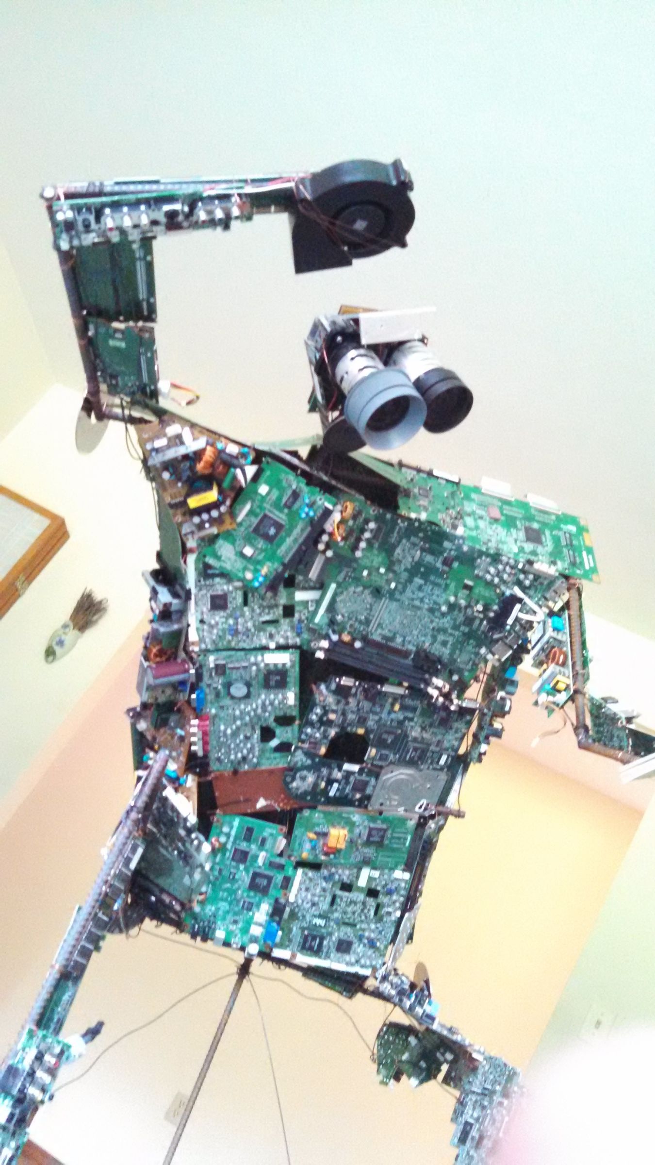 Robot Statue : 13 Steps - Instructables