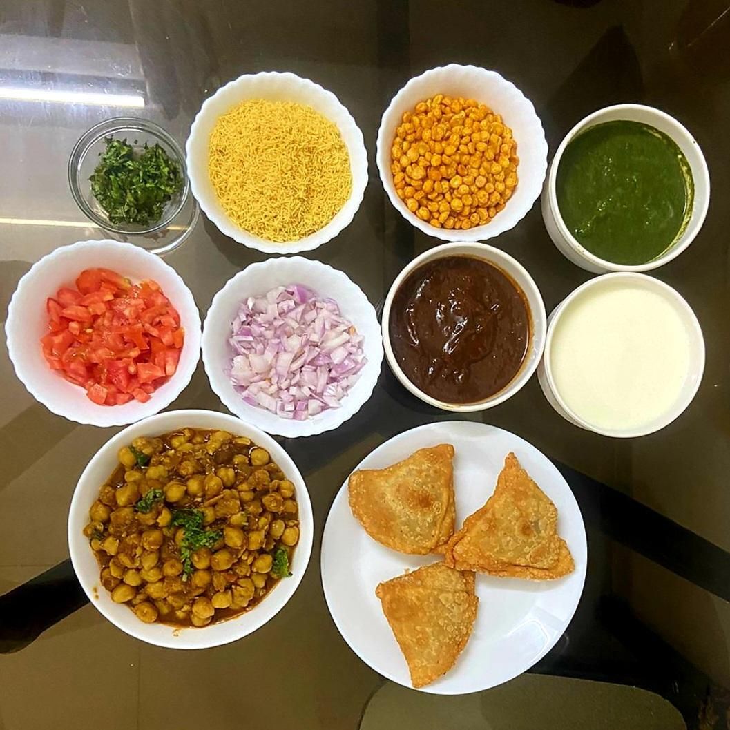 Chole Samosa Chat - the Roshni Way! : 23 Steps (with Pictures ...