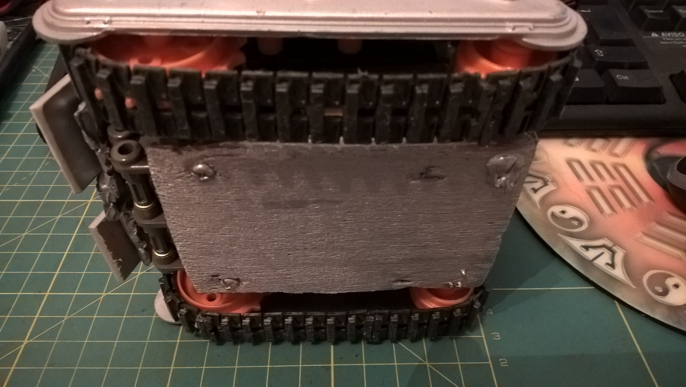 Robot B9 - " Lost in Space " Moebius : 6 Steps - Instructables