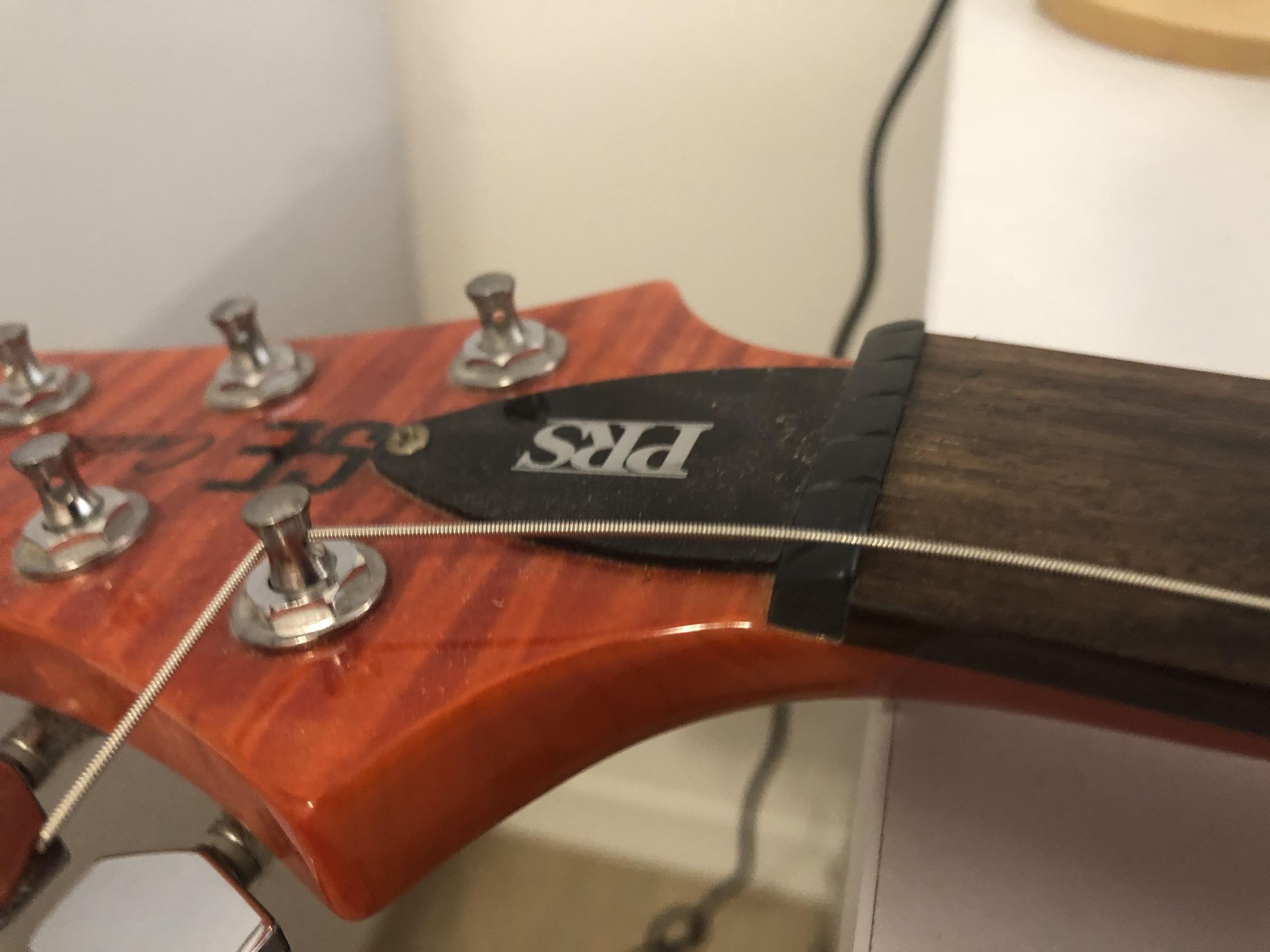 Changing Guitar Strings : 4 Steps - Instructables