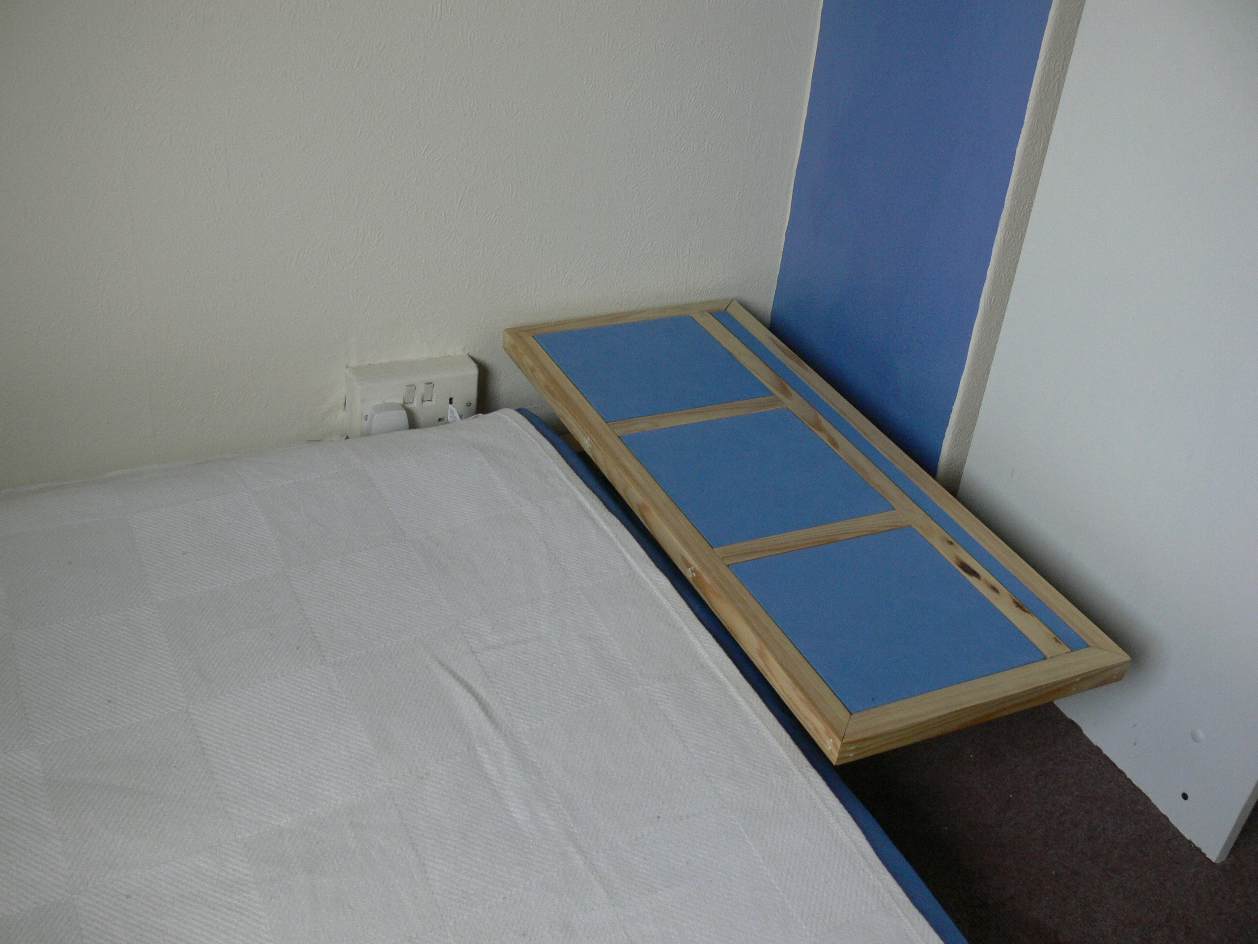 Fewer-Legged Futon Table : 11 Steps - Instructables