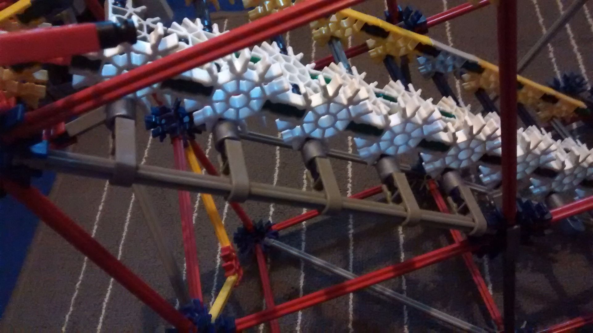The Corkscrew | a K'nex Ball Machine Lift : 8 Steps - Instructables
