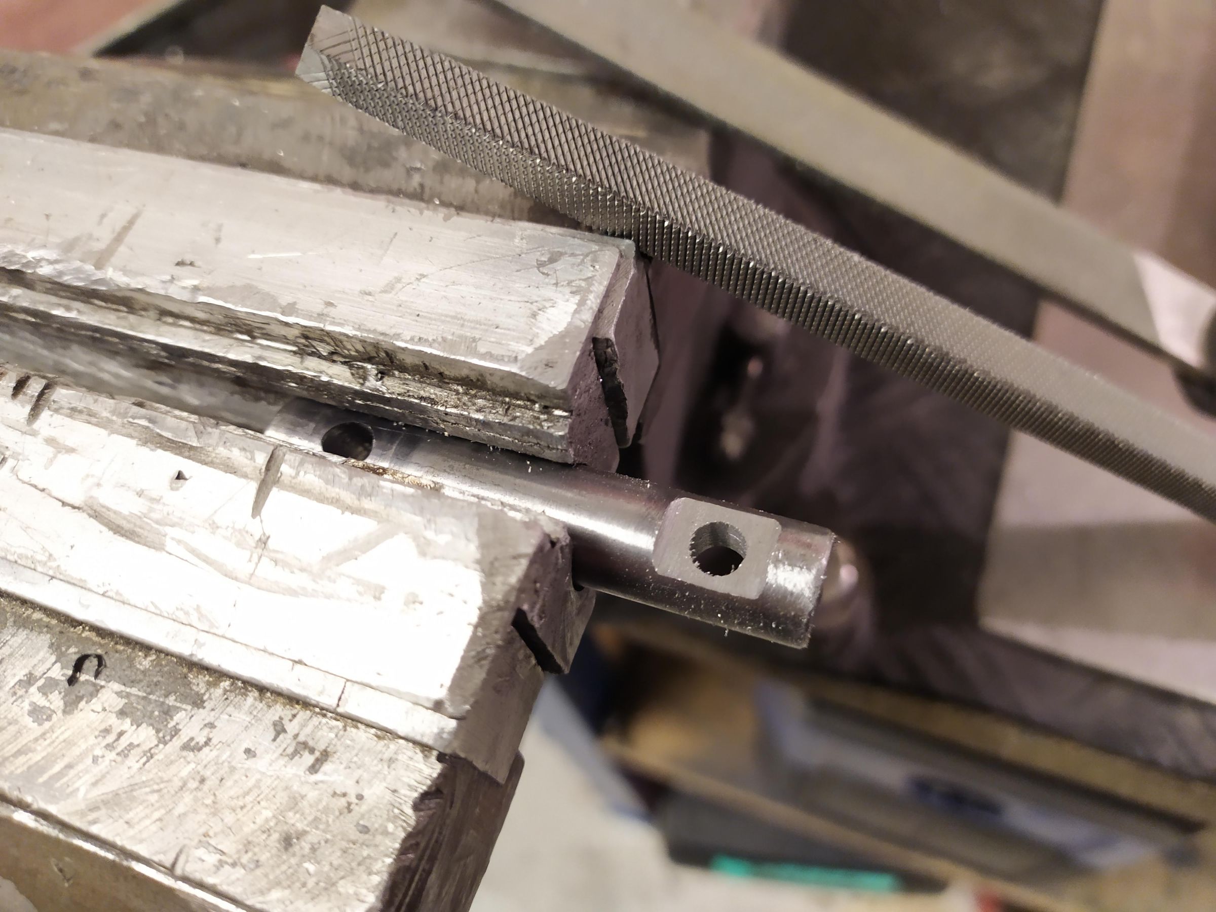 Metal Twin Screw Clamp (no Lathe, No Mill) : 7 Steps (with Pictures ...