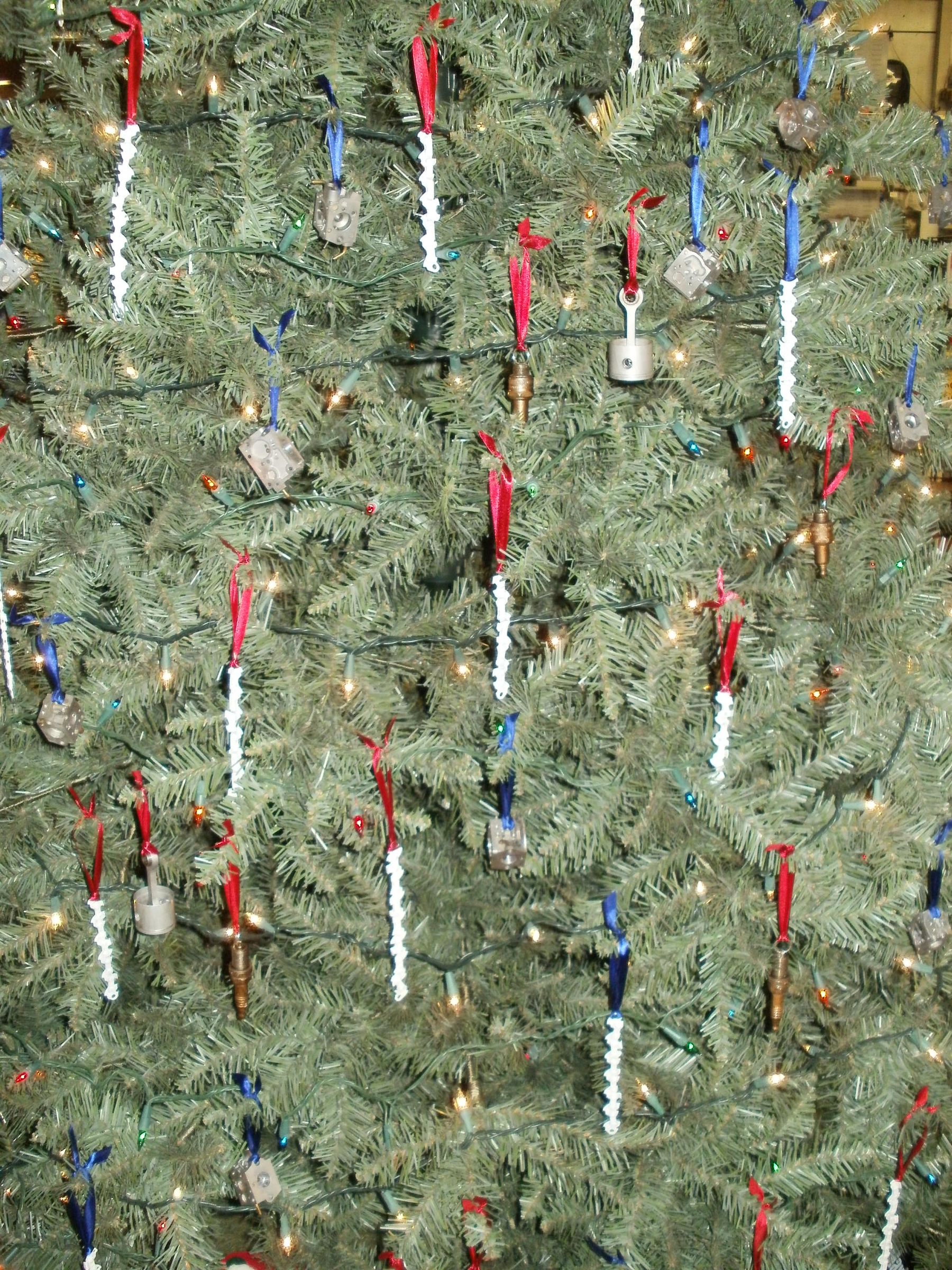 Outdoor Power Tree Ornaments : 4 Steps - Instructables