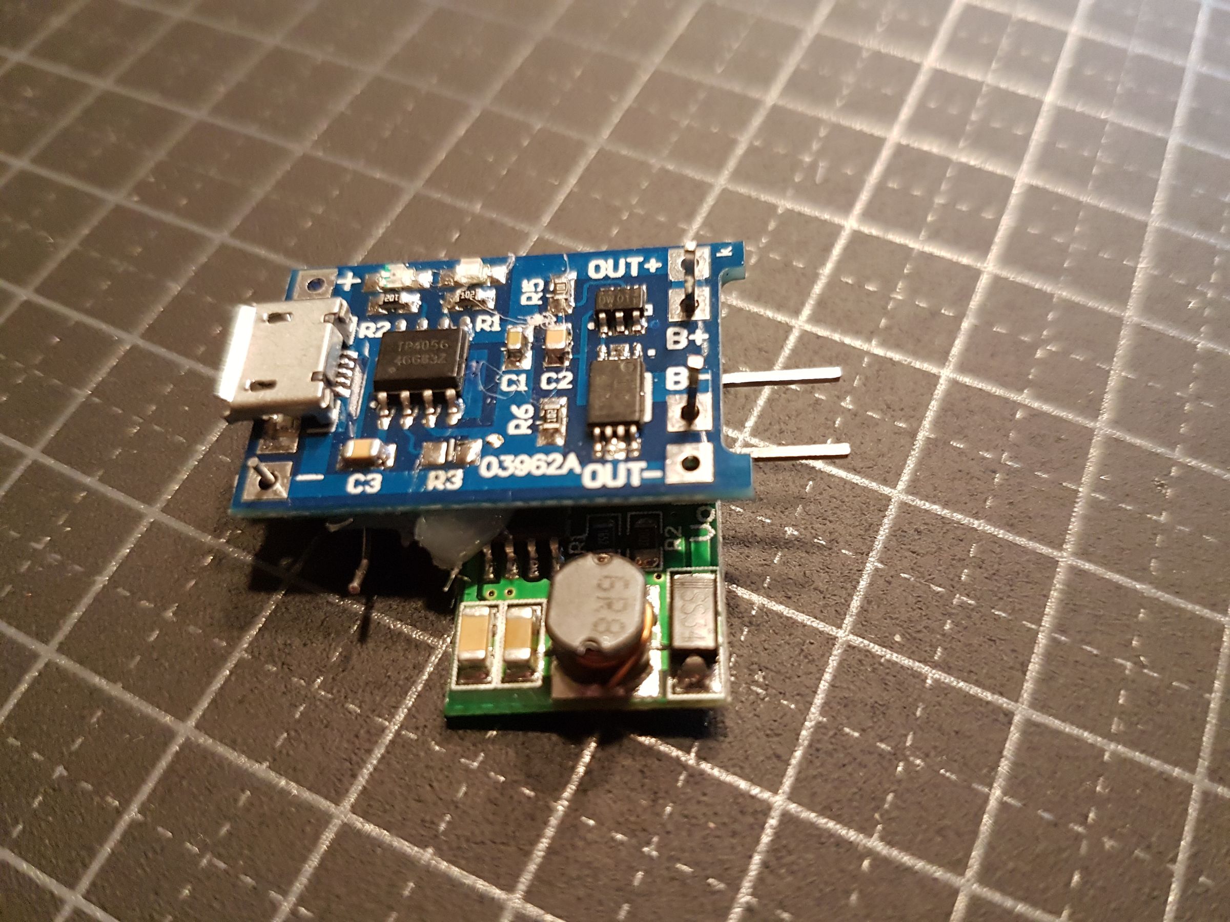 TinyLiPoCharger With Buck Bosster 3.3 Volt Out : 6 Steps - Instructables