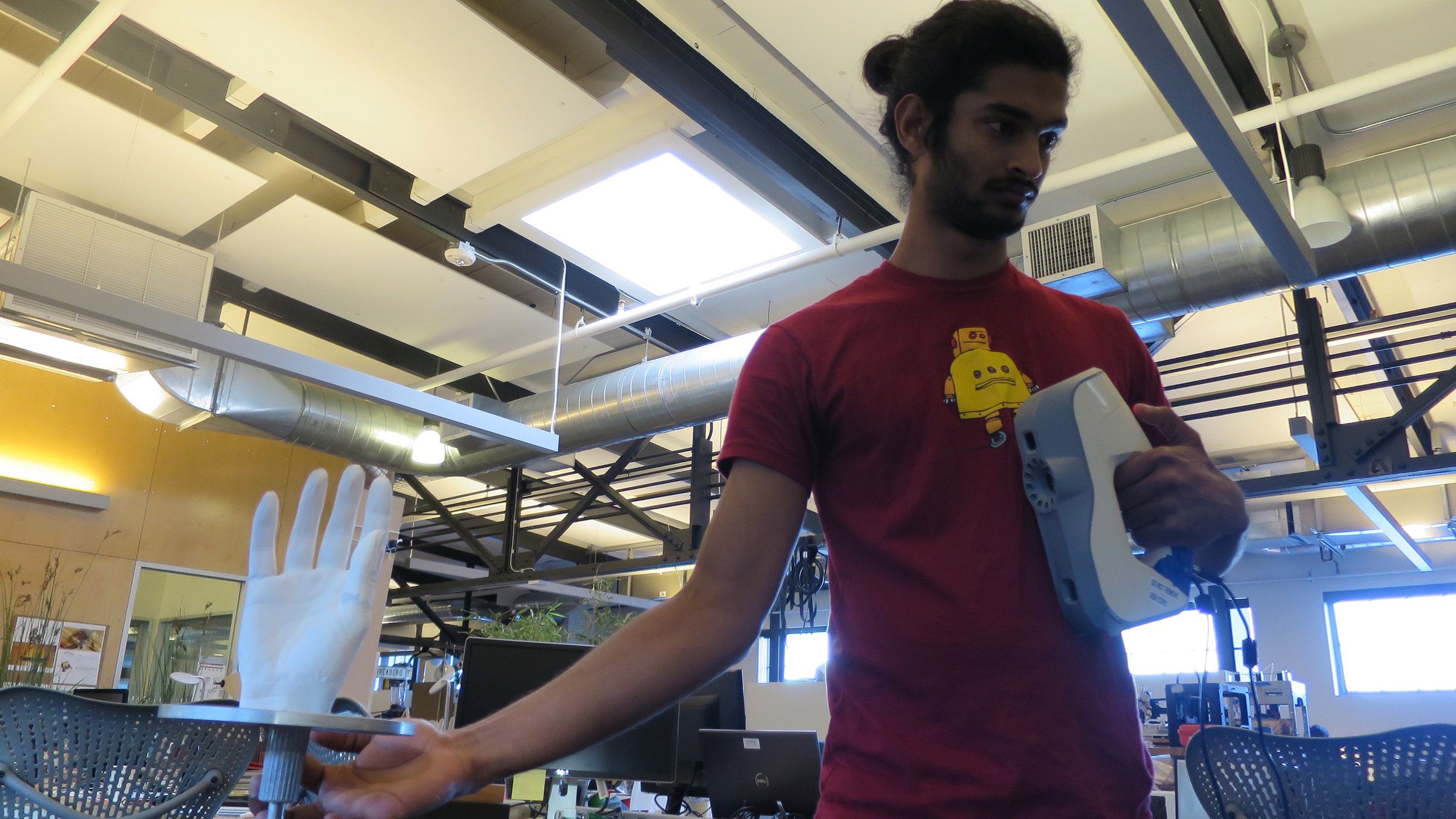 3D Scanning My Hand and Printing the Perfect Glove Mannequin : 8 Steps ...