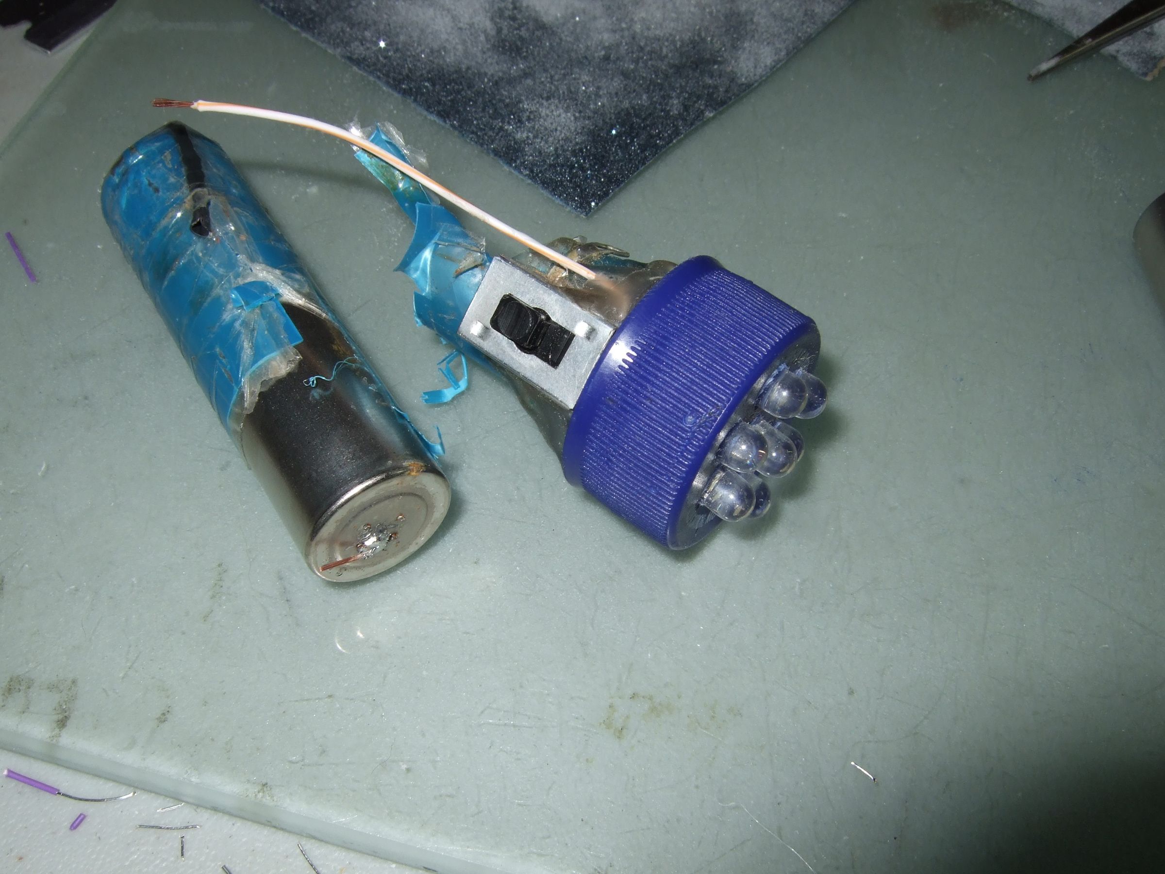 6 Million Rupee LED Flashlight Out of a Lithium Battery! : 8 Steps ...