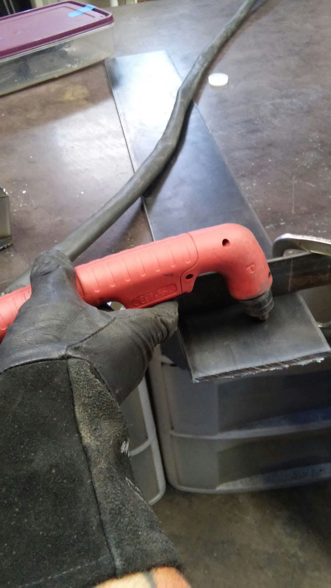 Cutting Metal With a Plasma Torch ( With Accuracy) : 10 Steps (with ...