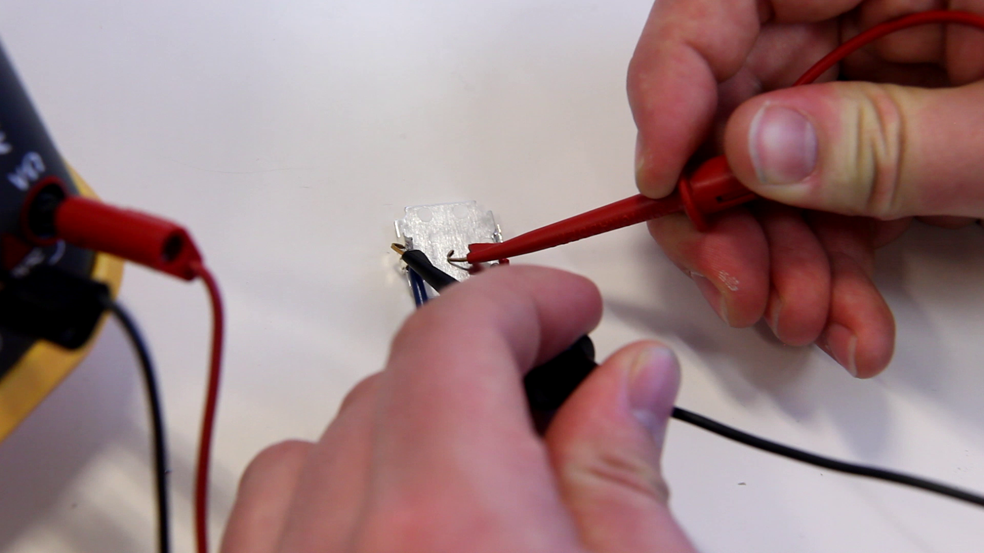 "Worlds Simplest" Neuralizer-build (Men in Black Memory Eraser) : 10 ...