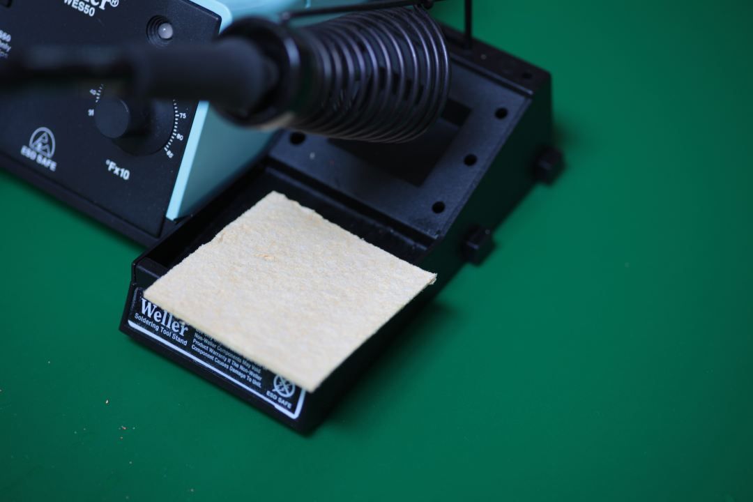 Building a Solder Station Sponge Replacement : 4 Steps - Instructables