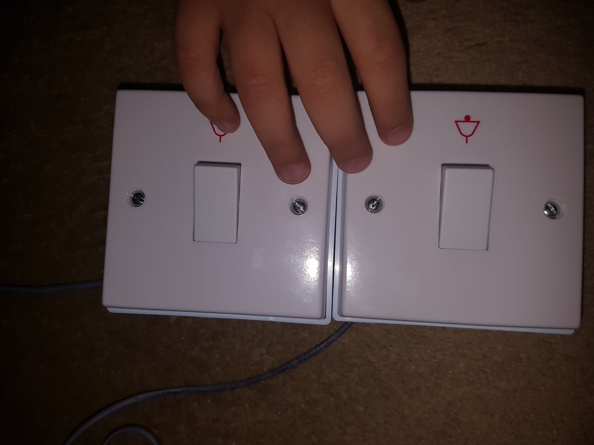 2 Players Competition / Quiz Buzzer Box System Using Arduino : 10 Steps ...