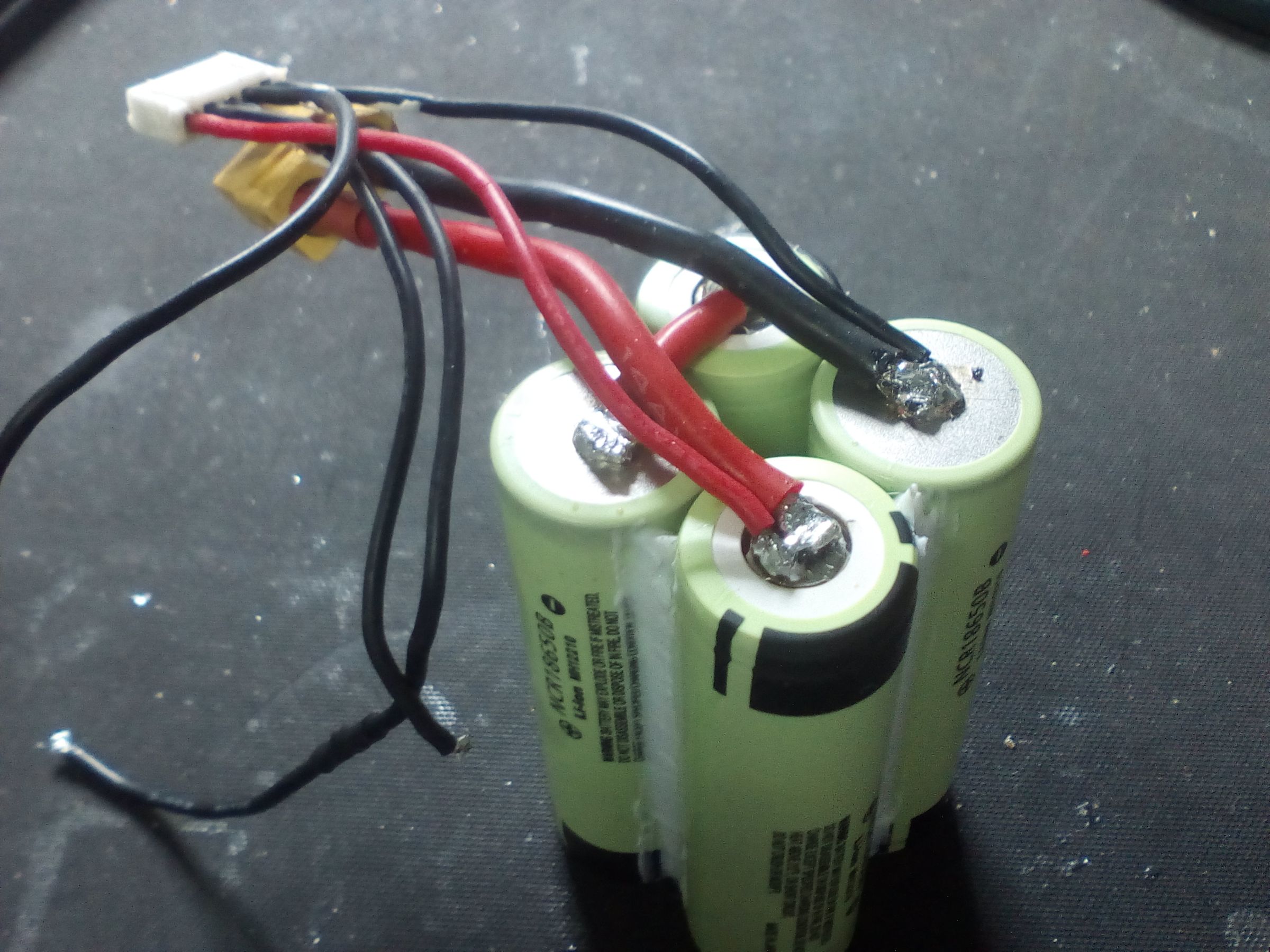 DIY - 4S1P Li-Ion 18650 3400mAh Battery : 7 Steps - Instructables