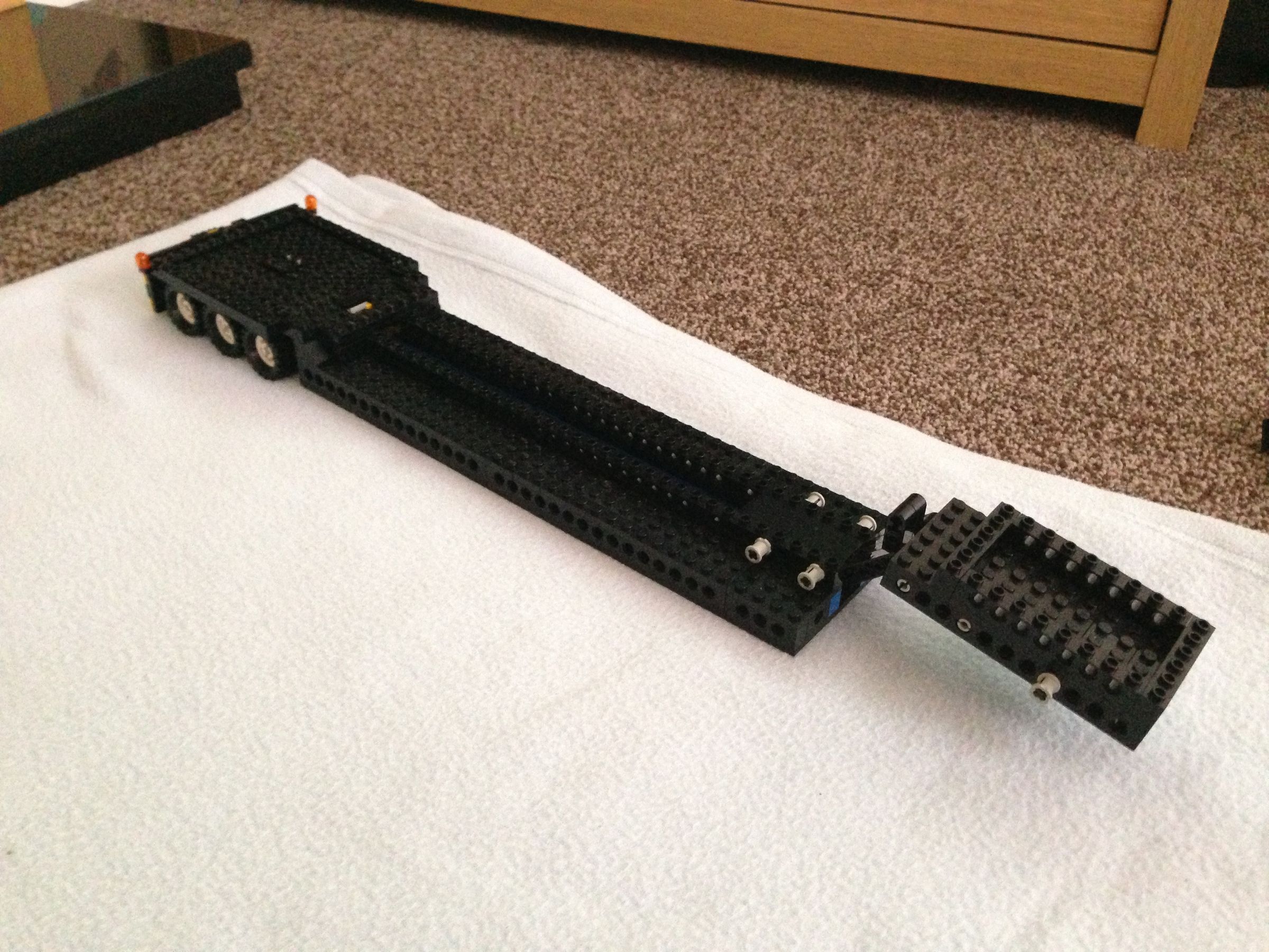 Lego Low-loader : 6 Steps - Instructables