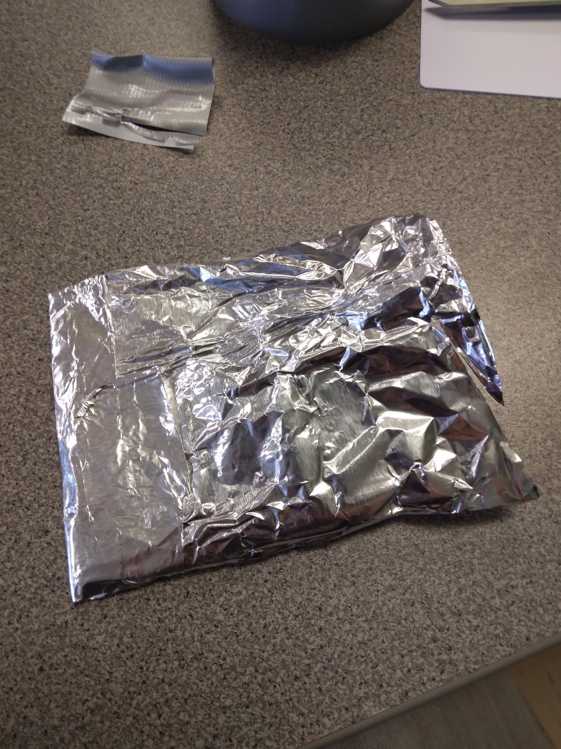RFID Blocking - How Secure Are Our RFID Cards? How Can We Protect Them ...