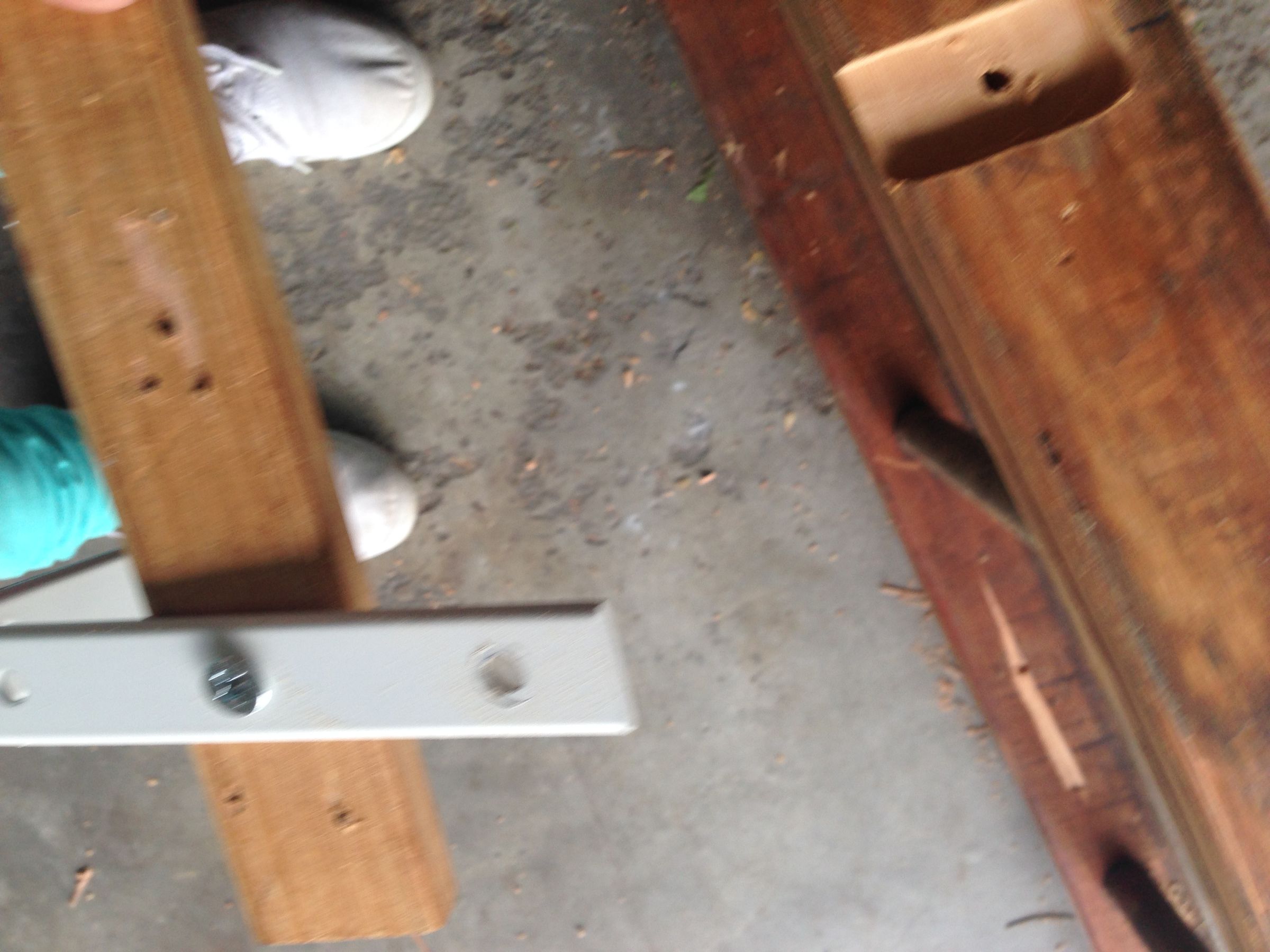 Wall-mounted Horizontal Ladder Shelf : 11 Steps (with Pictures ...