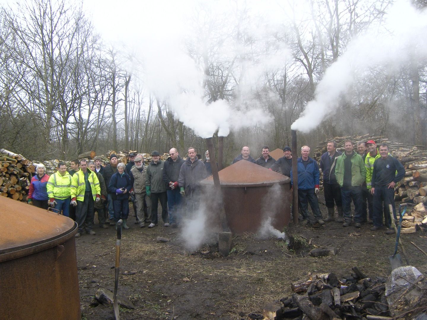 Large Scale Charcoal Production : 8 Steps (with Pictures) - Instructables